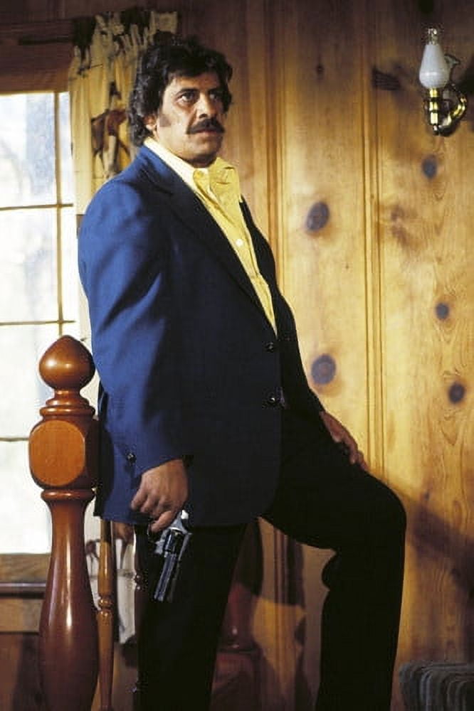Al Lettieri in Mr. Majestyk iconic look holding gun 24x36 Poster ...