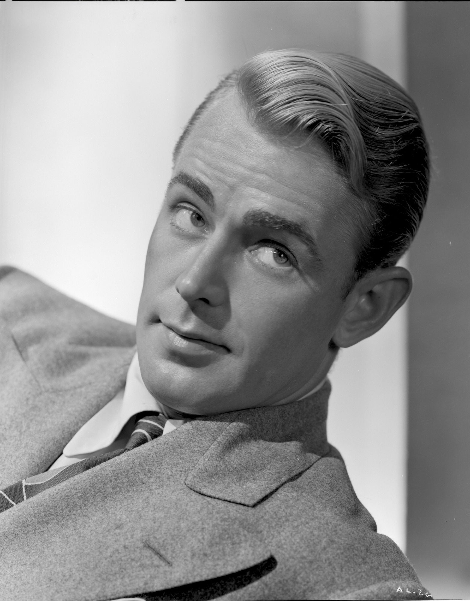 Alan Ladd Leaning on the Chair wearing Suit Close Up Portrait Photo ...