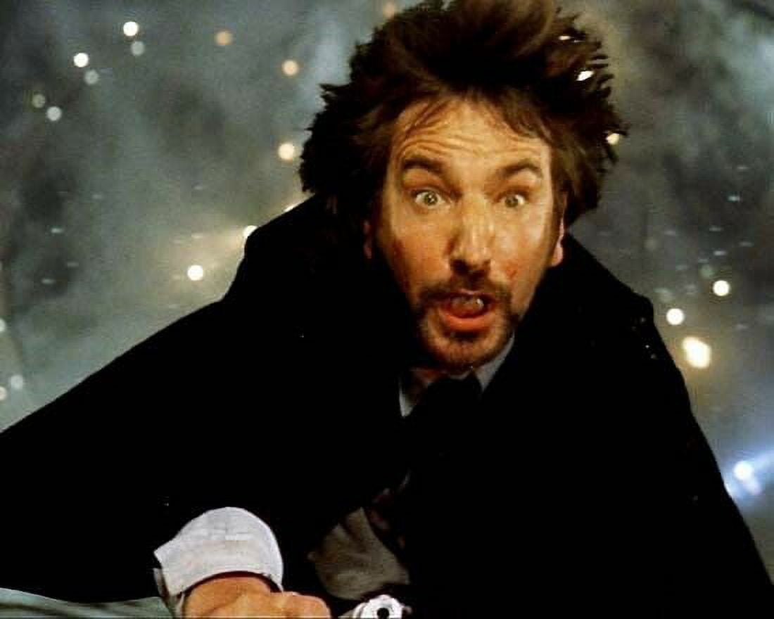 Alan Rickman final scene as Hans Gruber falling in Die Hard 16x20 Poster - Walmart.com
