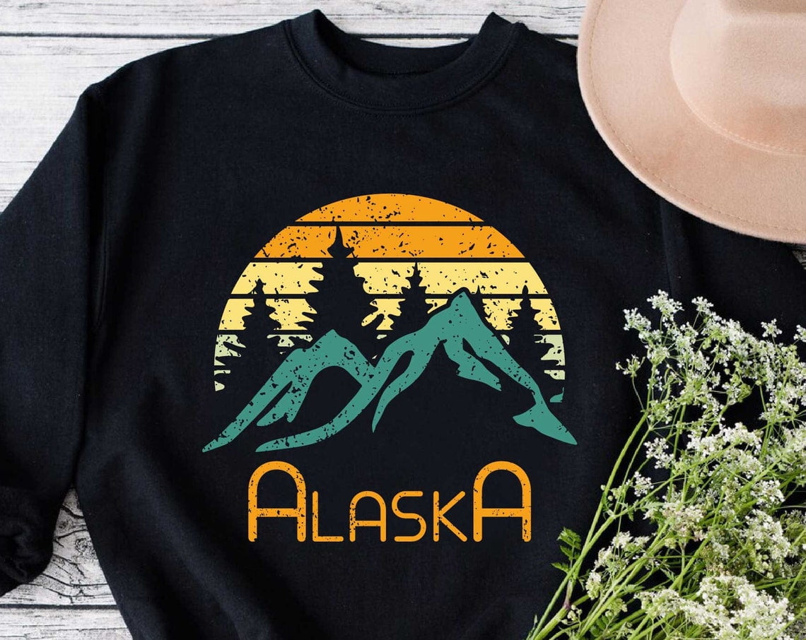 Alaska Retro Sunset Mountain Sweatshirt,Alaskan Gift,Vintage Sunset ...