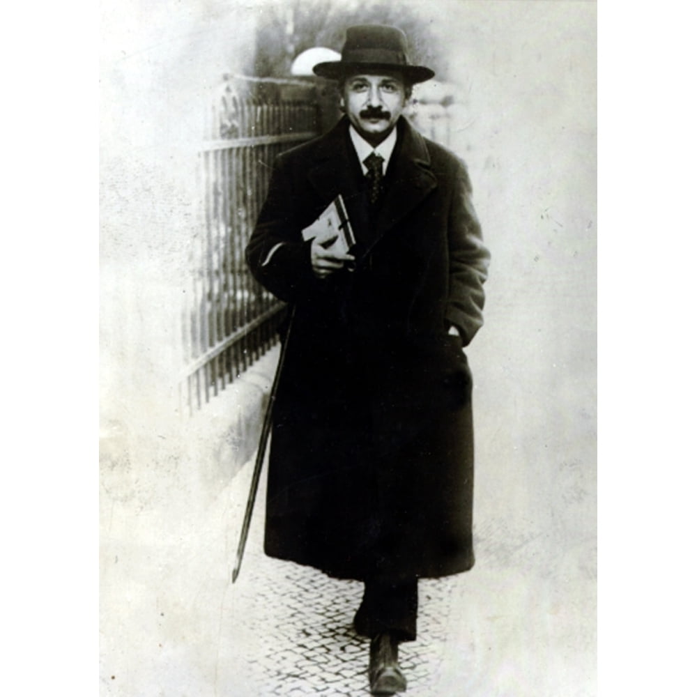 Albert Einstein-Albert Einstein Outside His Laboratory In Berlin ...