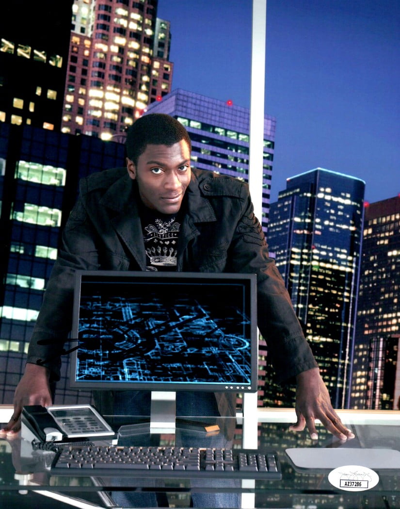 Aldis Hodge Signed Autographed 8X10 Photo Leverage Cross Actor JSA ...