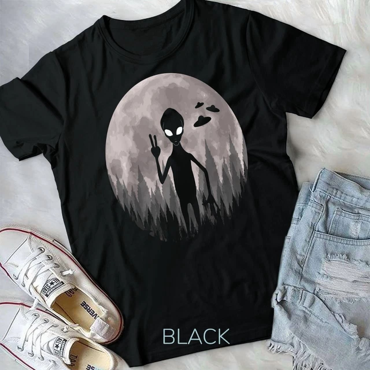Alien And Ufos Graphic Moon Extraterrestrial Aliens Unisex T-Shirt ...