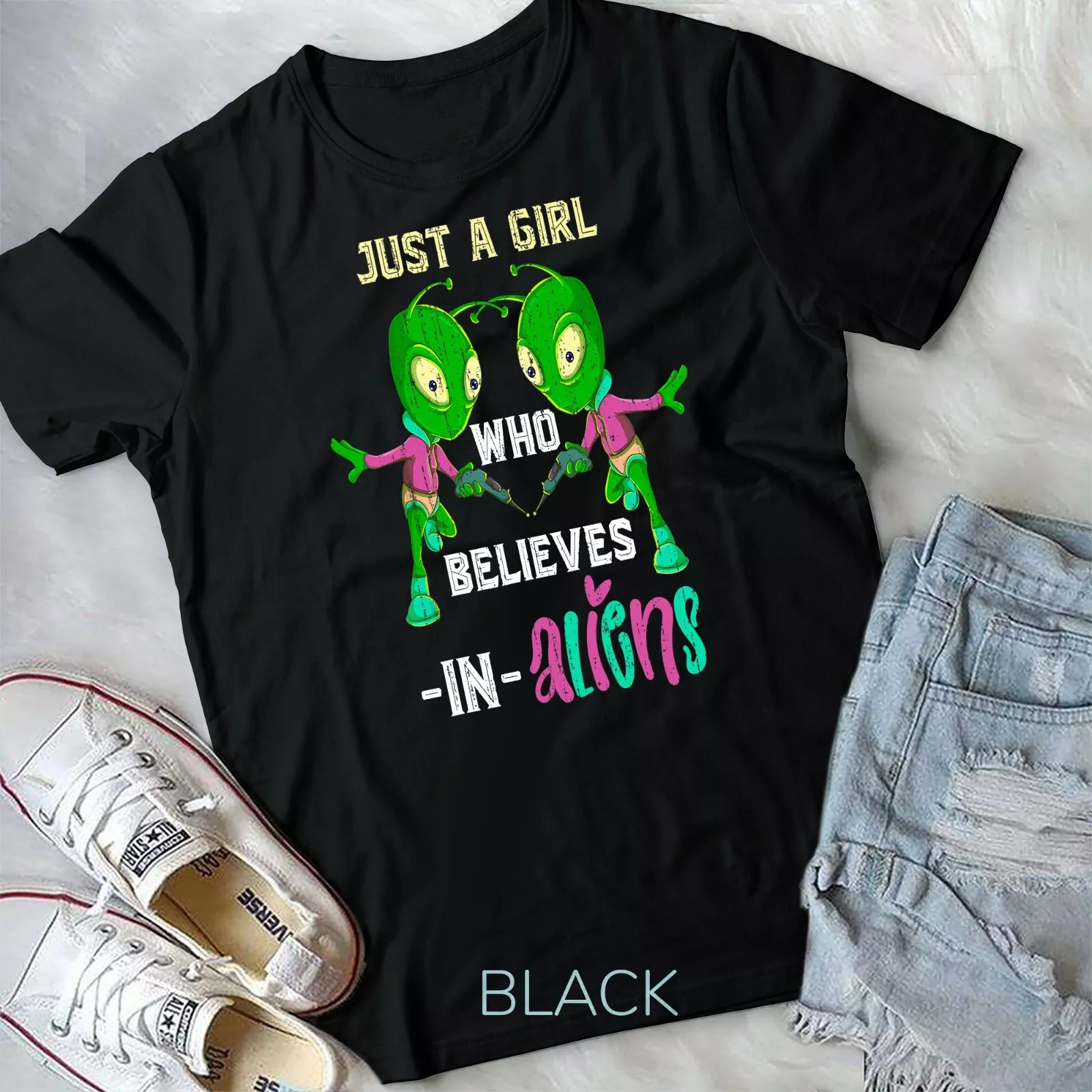 Alien Believer Girls, Women, Sci Fi, and Extraterrestrial Alien Unisex ...