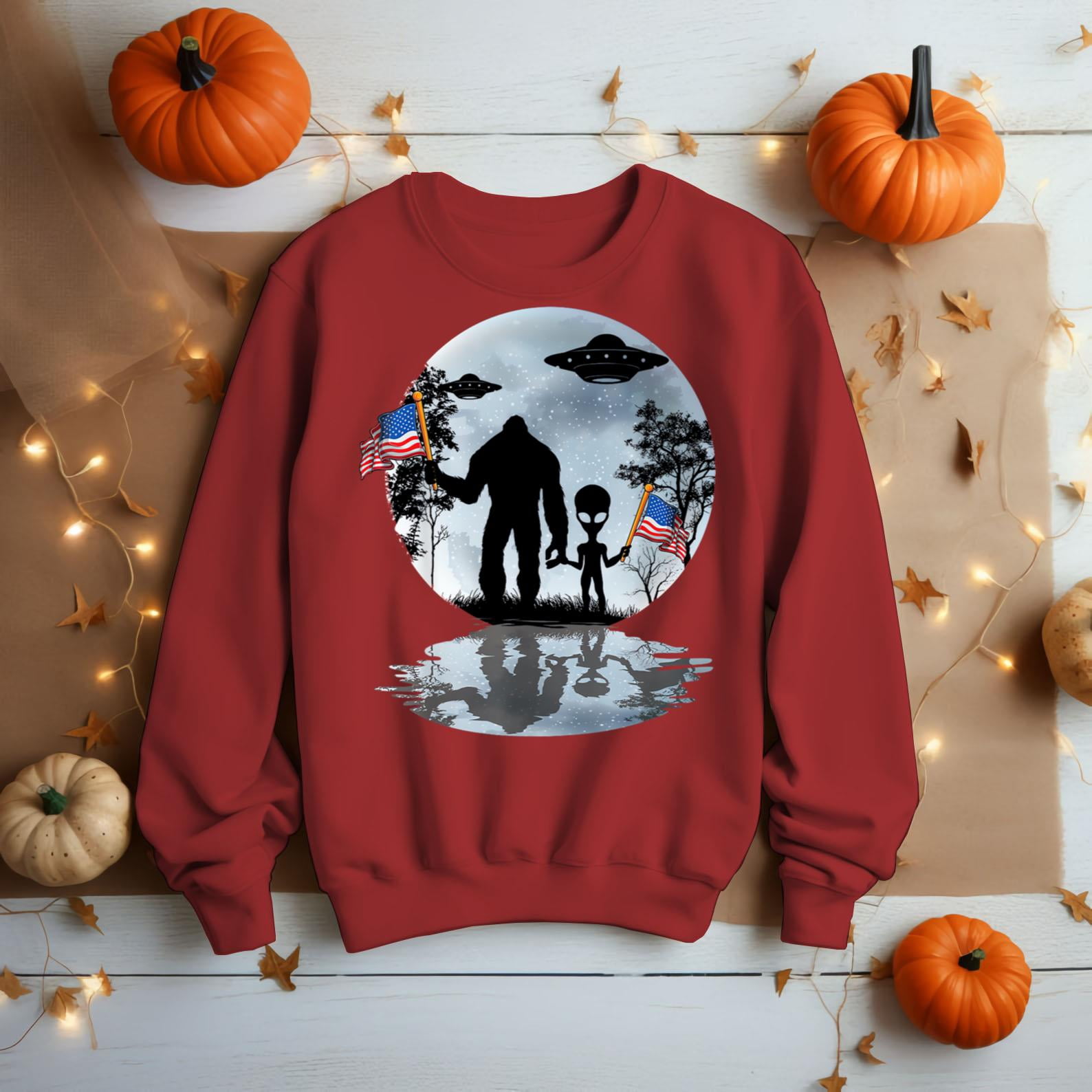 Alien Bigfoot Sasquatch UFO Extraterrestrial Shirt Gift, Size S-3XL ...