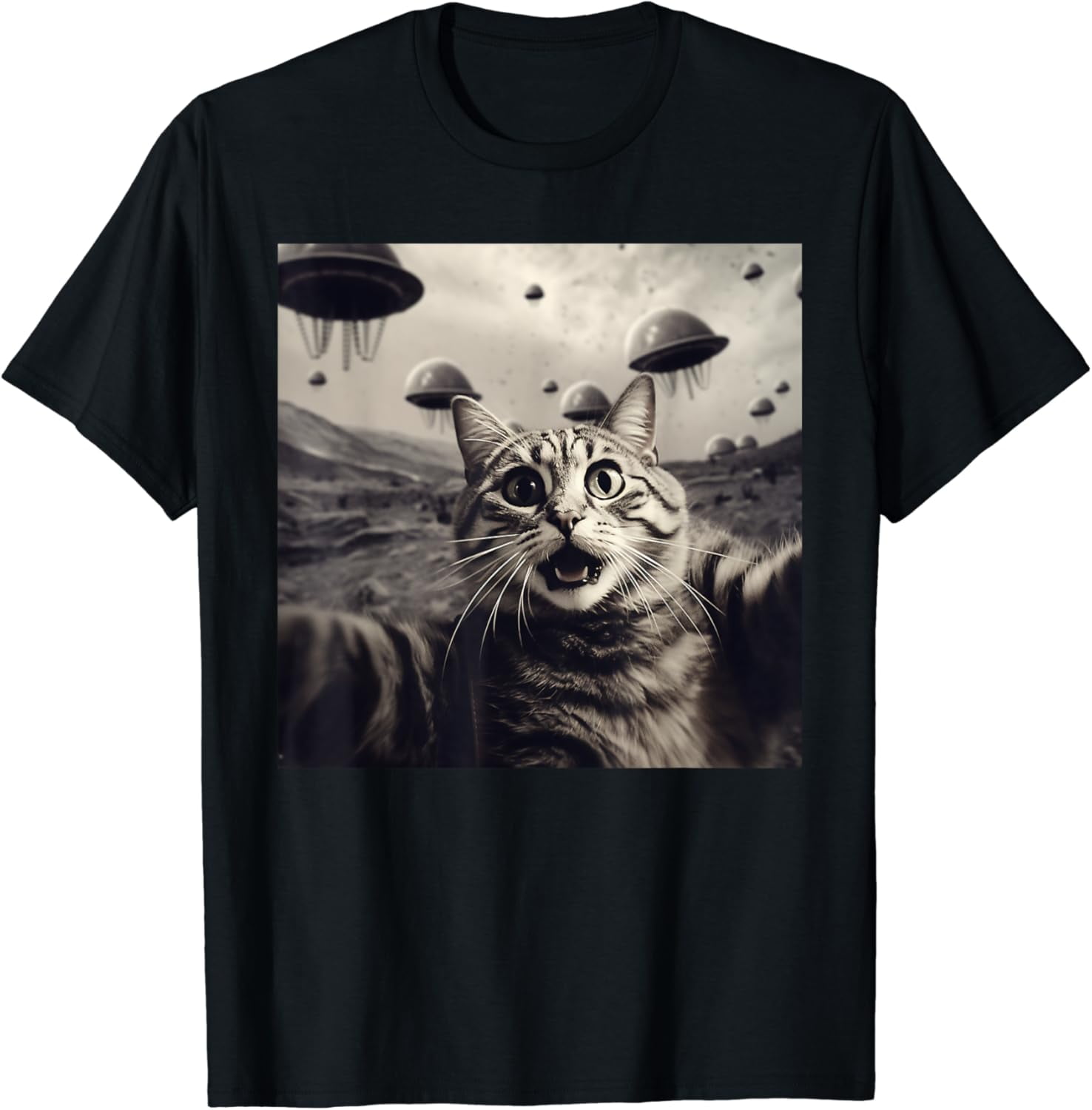 Alien Cat UFO Invasion Selfie T-Shirt - Walmart.com