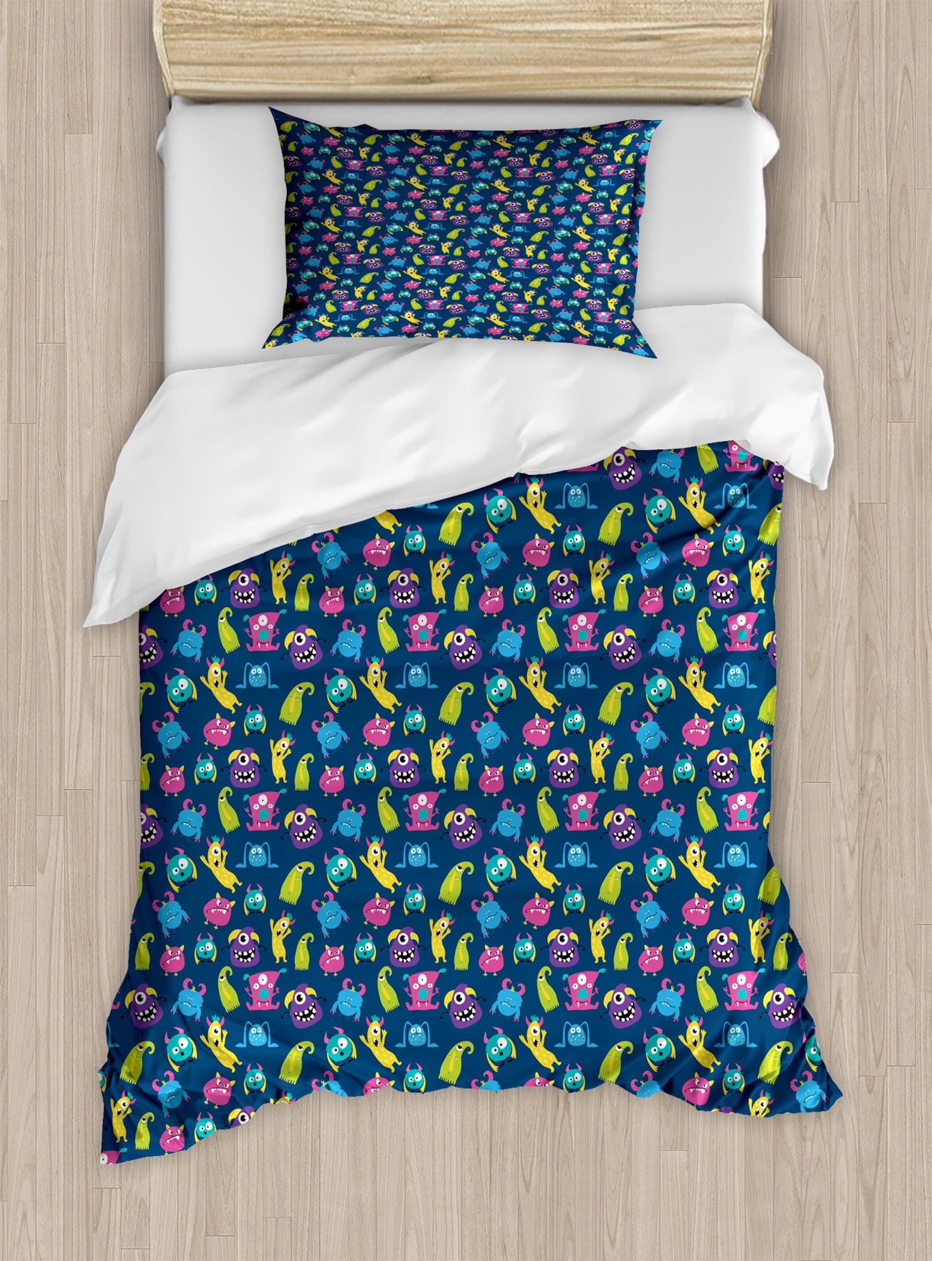 Alien Duvet Cover Set, Colorful Pattern of and Spooky Monsters Making ...