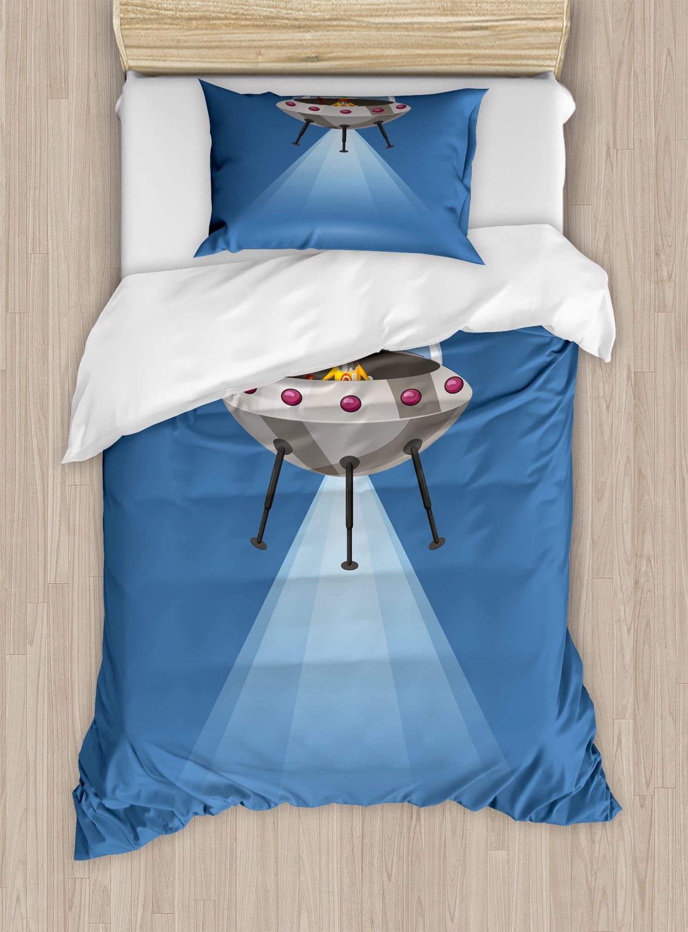 Alien Duvet Cover Set, Flying UFO with a Green Creature Waving ...