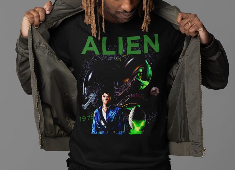 Alien Movie T-Shirt, Movie T-Shirt, Graphic Movie Shirt, Alien, Fans of ...