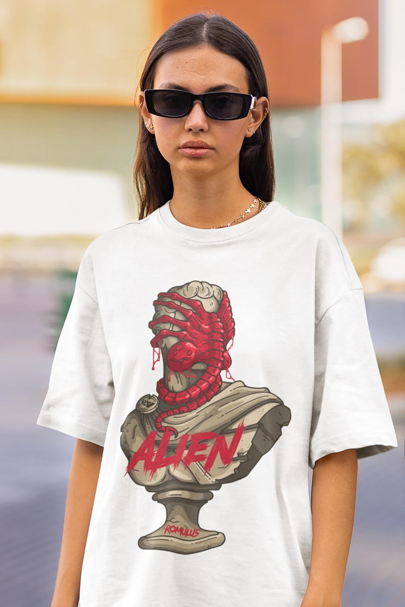Alien Romulus Xenomorph Facehugger Attack T-Shirt Reto Sci-Fi Movie Tee ...