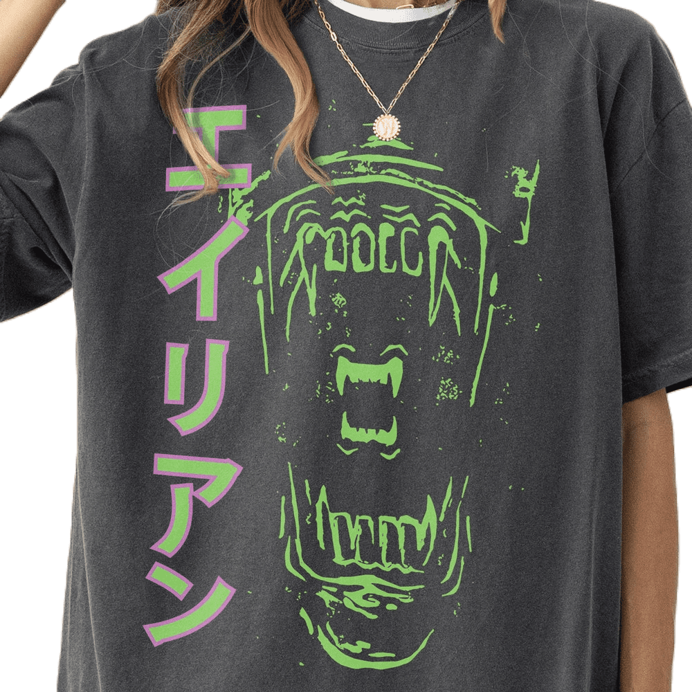 Alien Xenomorph Graphic T-Shirt, Reto Sci-Fi Movie Tee Shirt, 70s Alien ...