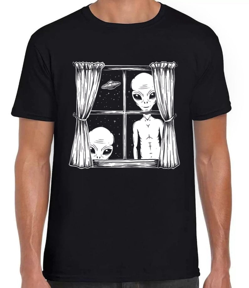 Aliens in Window UFO Tee – Area 51 Roswell Weird & Funny Gift Shirt ...