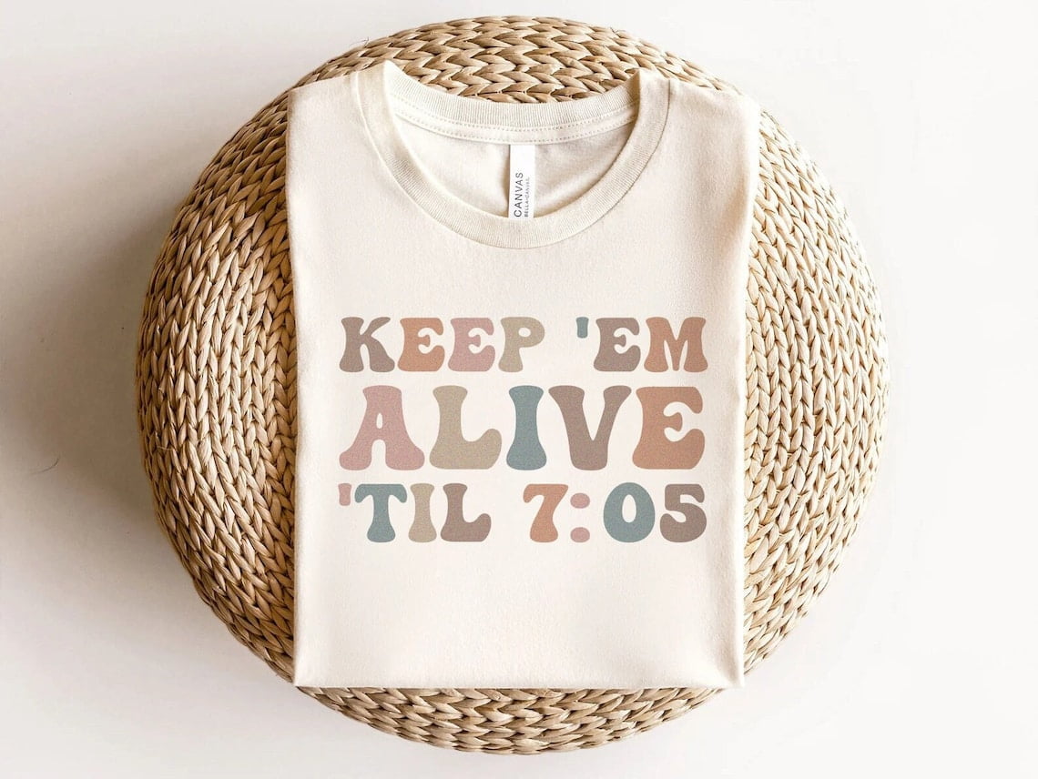 Alive 'til 705 - Retro Night shift Nurse T-shirt, Graveyard Shift Shirt, nightshift Er ICU Ed ...