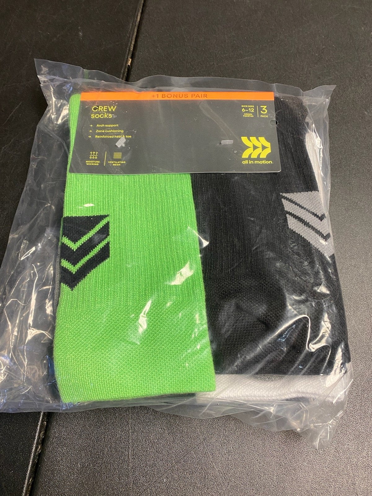 All In Motion Crew Socks4 pack Green/Black/Gray/White Size 6-12_3143 ...