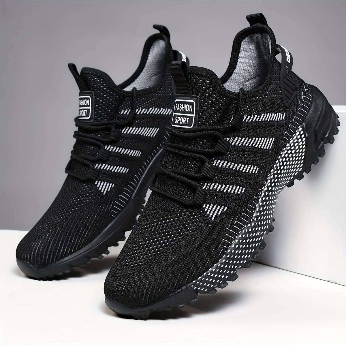 The All-Season Companion: Men'S Geometric Patterned Low-Top Sneakers ...