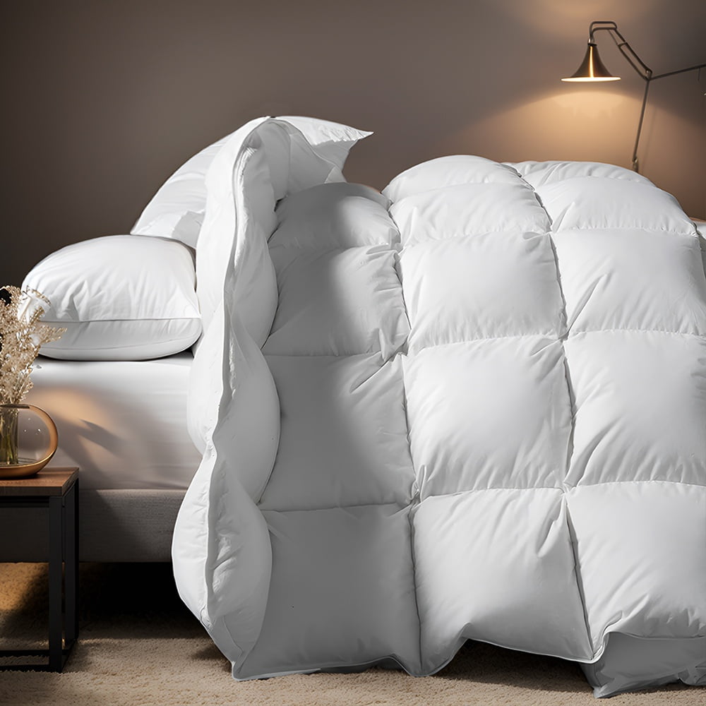 All-Season Goose Down Comforter 700+ Fill Power, Lightweight & Warm ...