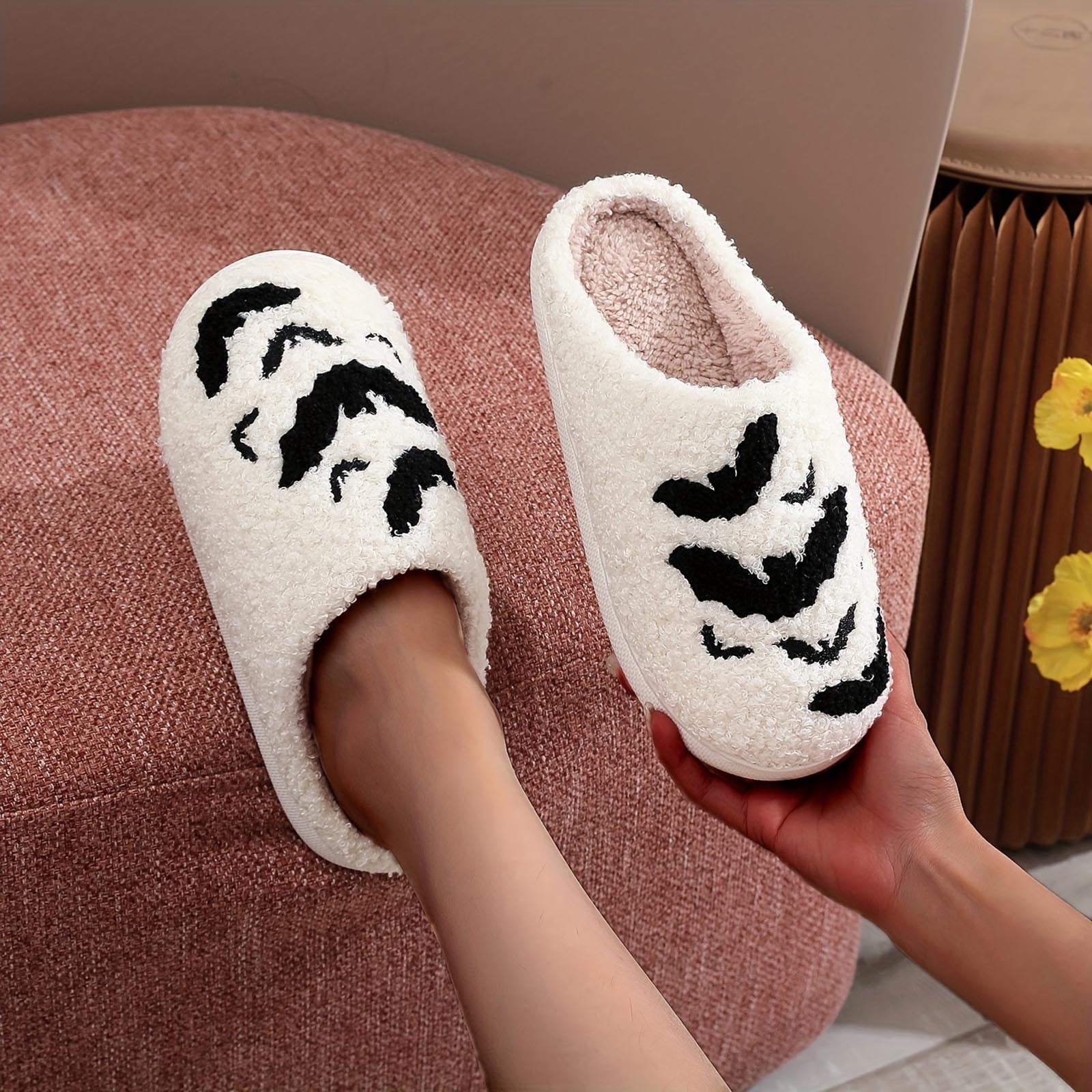 Aloohaidyvio Women's Men's Cute Fuzzy Heart Slippers Memory Foam Fluffy ...