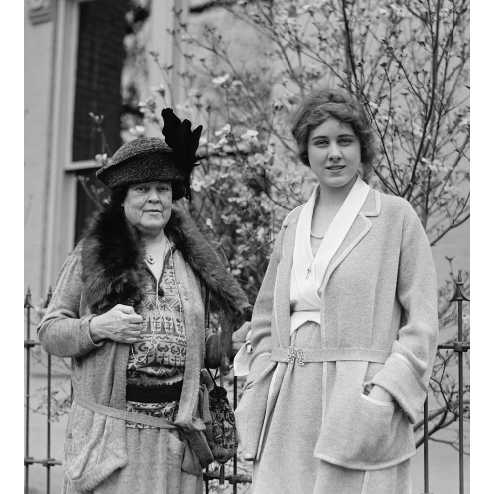 Alva Vanderbilt Belmont And Clare Boothe History (24 x 36) - Walmart.com