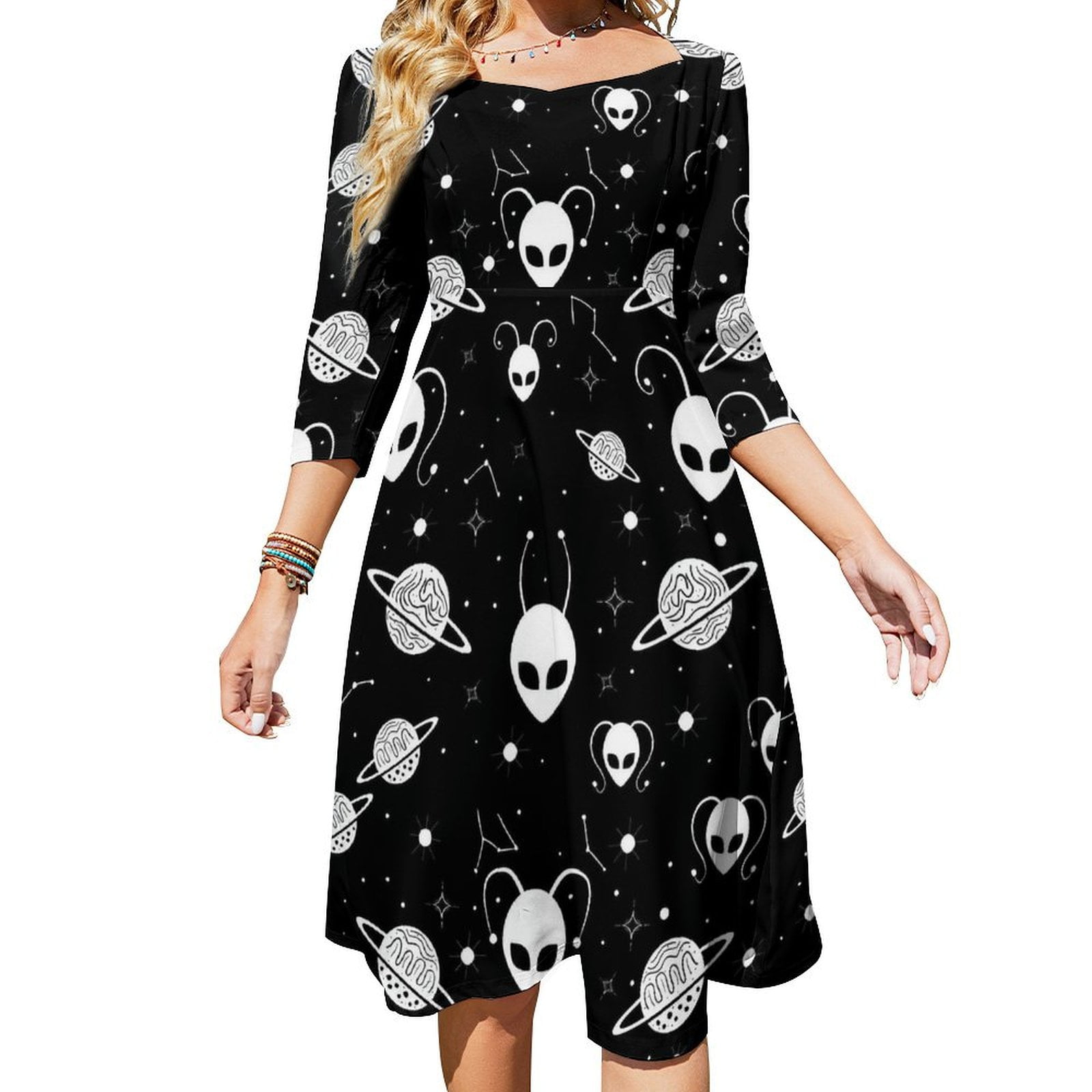 Amazing Aliens In The Universe With Planet And Stars Sweetheart Knot ...