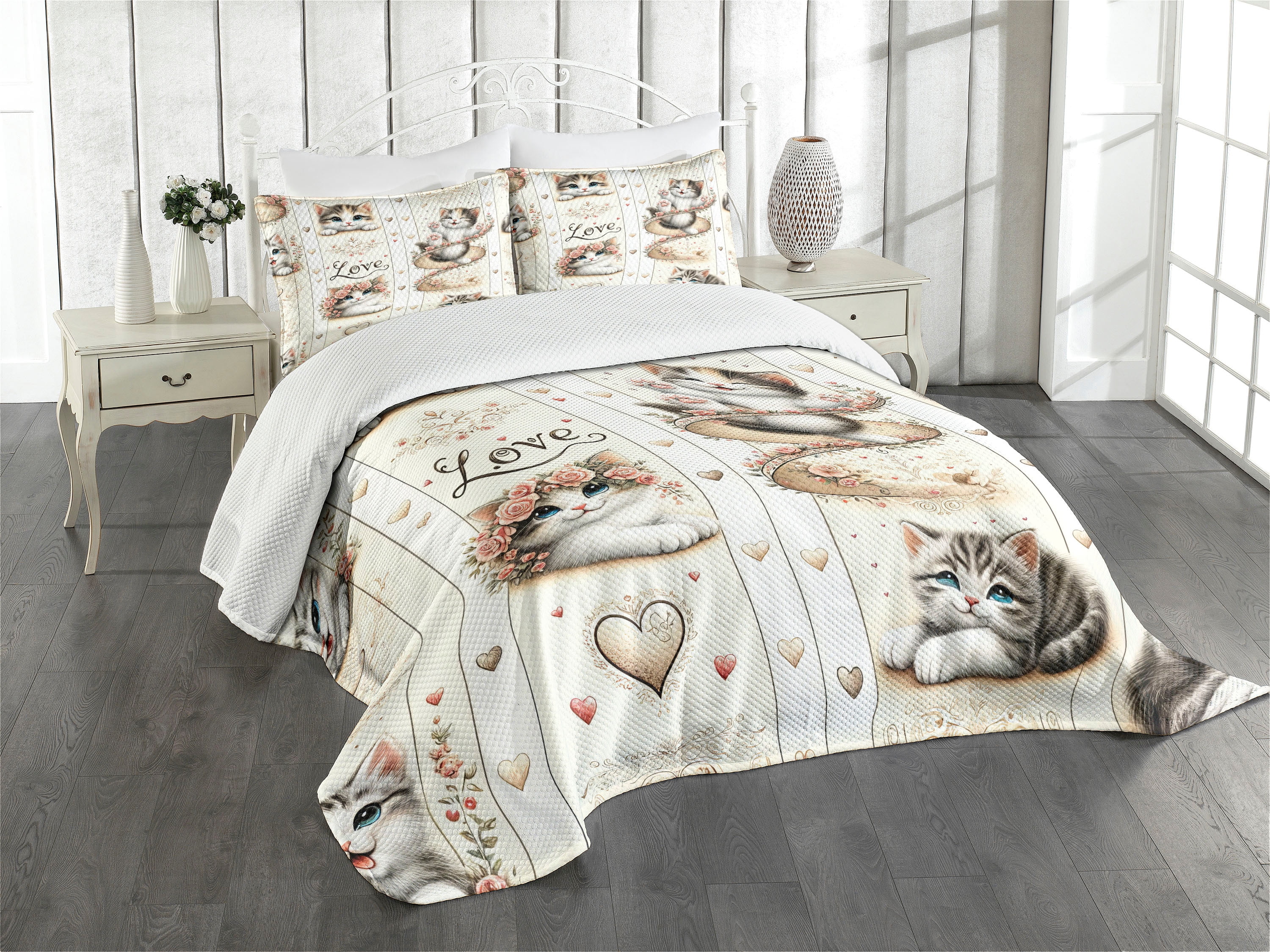 Ambesonne Cat Quilted Bedspread Set 3 Pcs, Vintage Smiling Blue Eyed ...