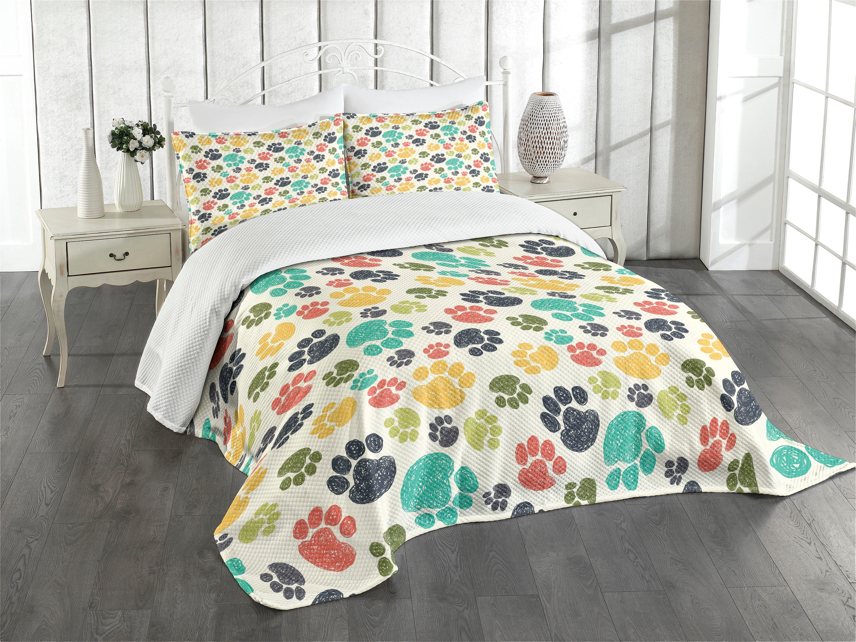 Ambesonne Dog Lover Quilted Bedspread Set 3 Pcs, Hand Drawn Paws, Queen ...