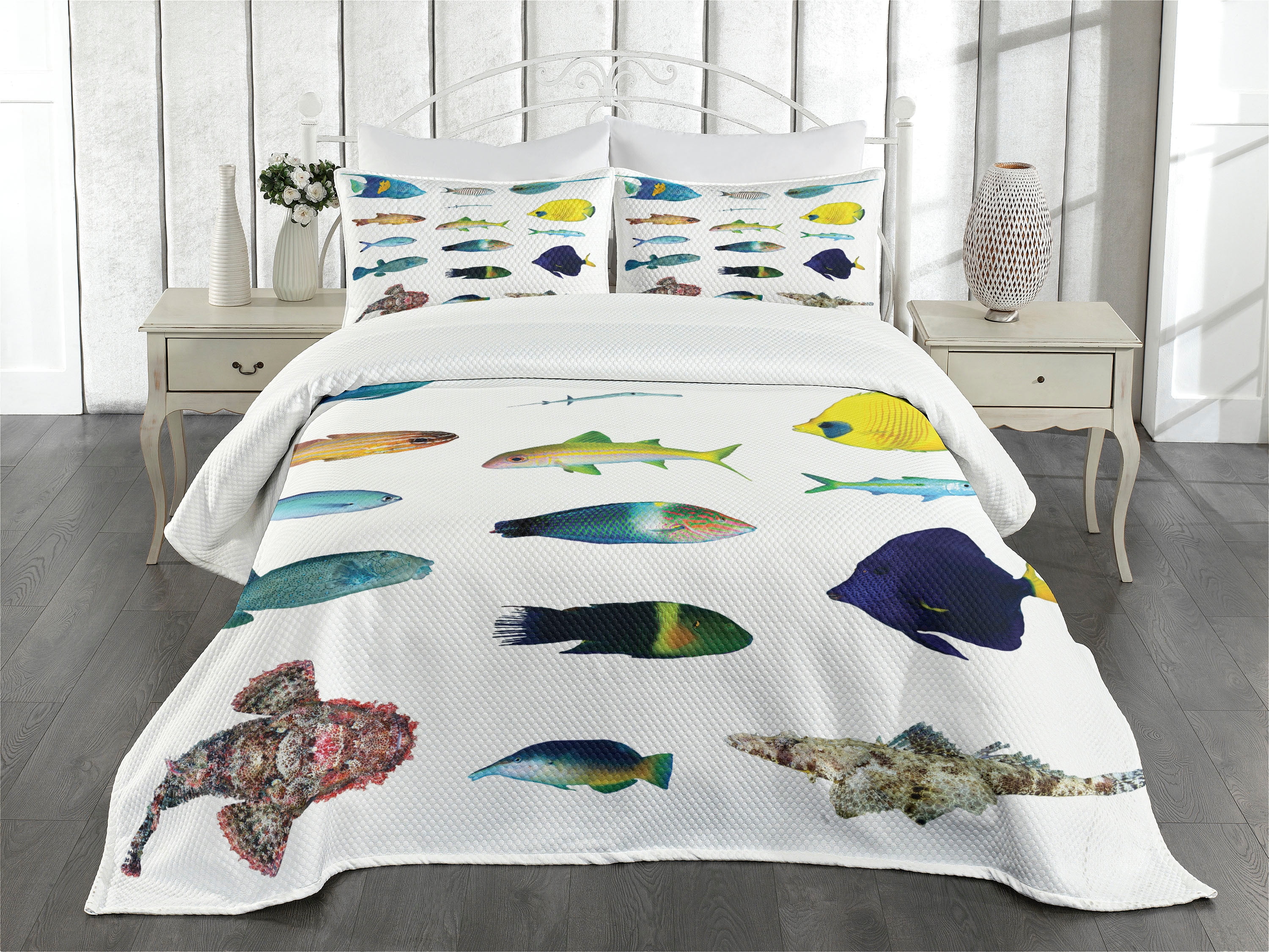 Ambesonne Fish Quilted Bedspread Set 3 Pcs, Marine Life Creatures, King ...