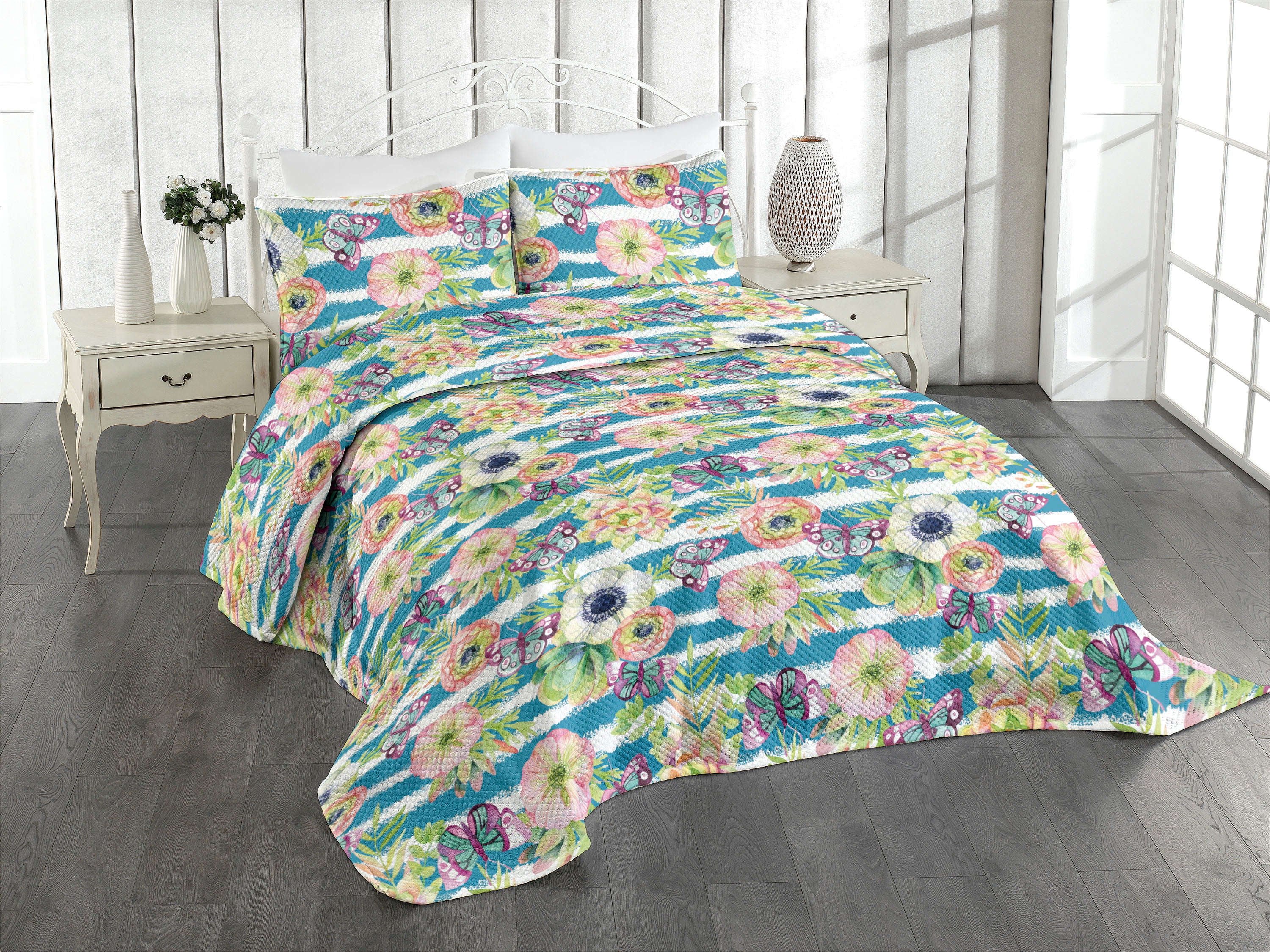 Ambesonne Floral Design Quilted Coverlet 3 Pcs, Dreamy Spring Art, King ...