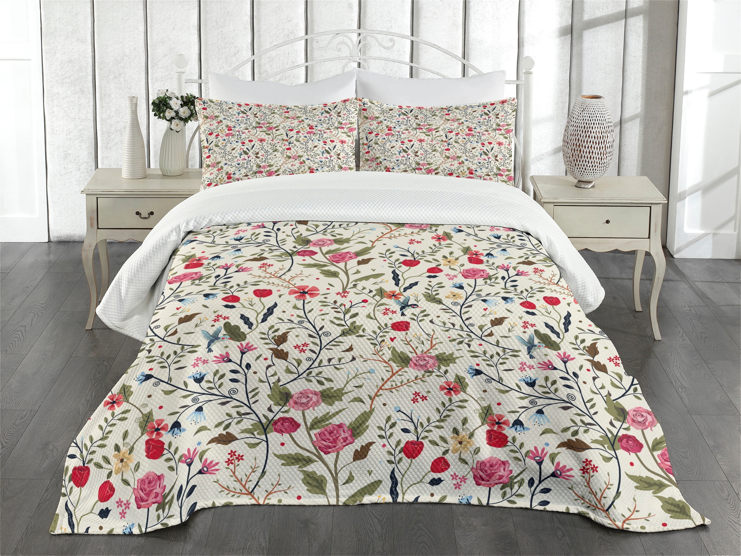 Ambesonne Floral Quilted Bedspread Set 3 Pcs, Birds Roses Polka Dots ...
