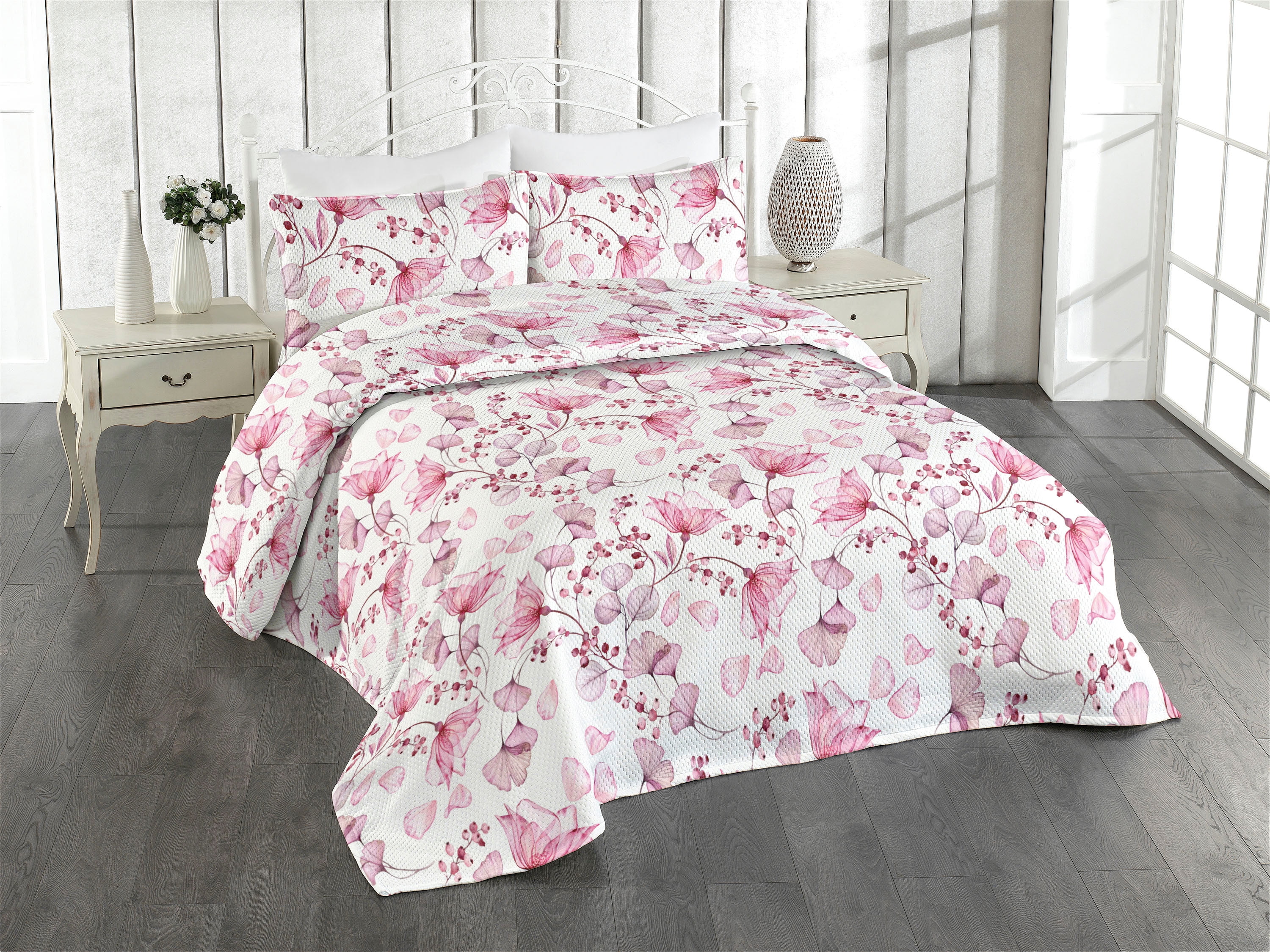 Ambesonne Floral Quilted Bedspread Set 3 Pcs, Modern Romantic Wild ...