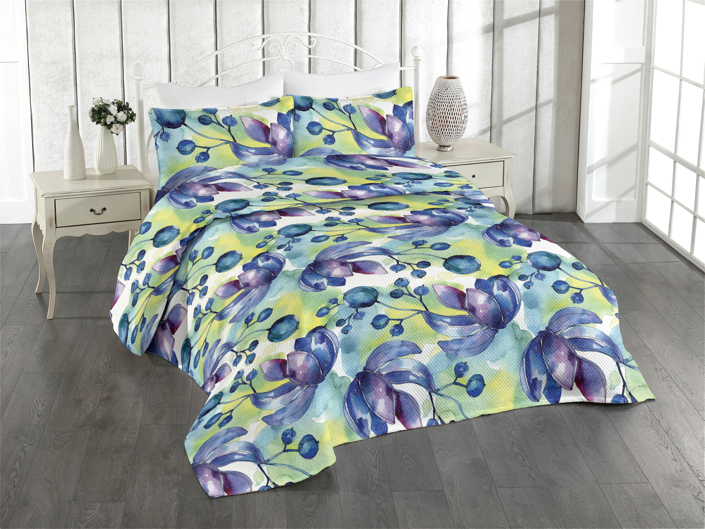 Ambesonne Floral Quilted Bedspread Set 3 Pcs, Print of Blooming Flowers ...