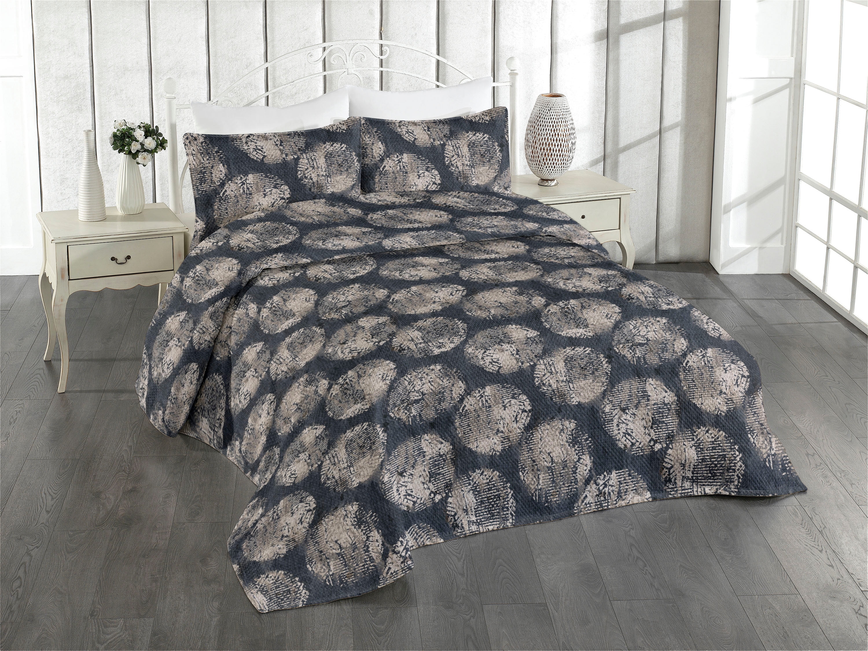 Ambesonne Geometric Quilted Bedspread Set 3 Pcs, Polak Dots Modern ...