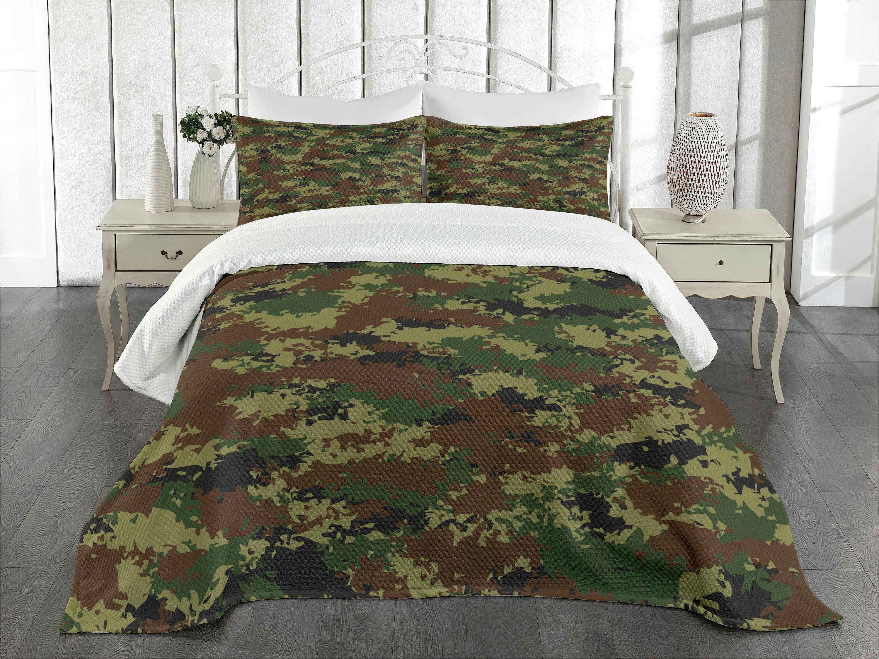 Ambesonne Green Quilted Bedspread Set 3 Pcs, Grunge Graphic Camouflage ...