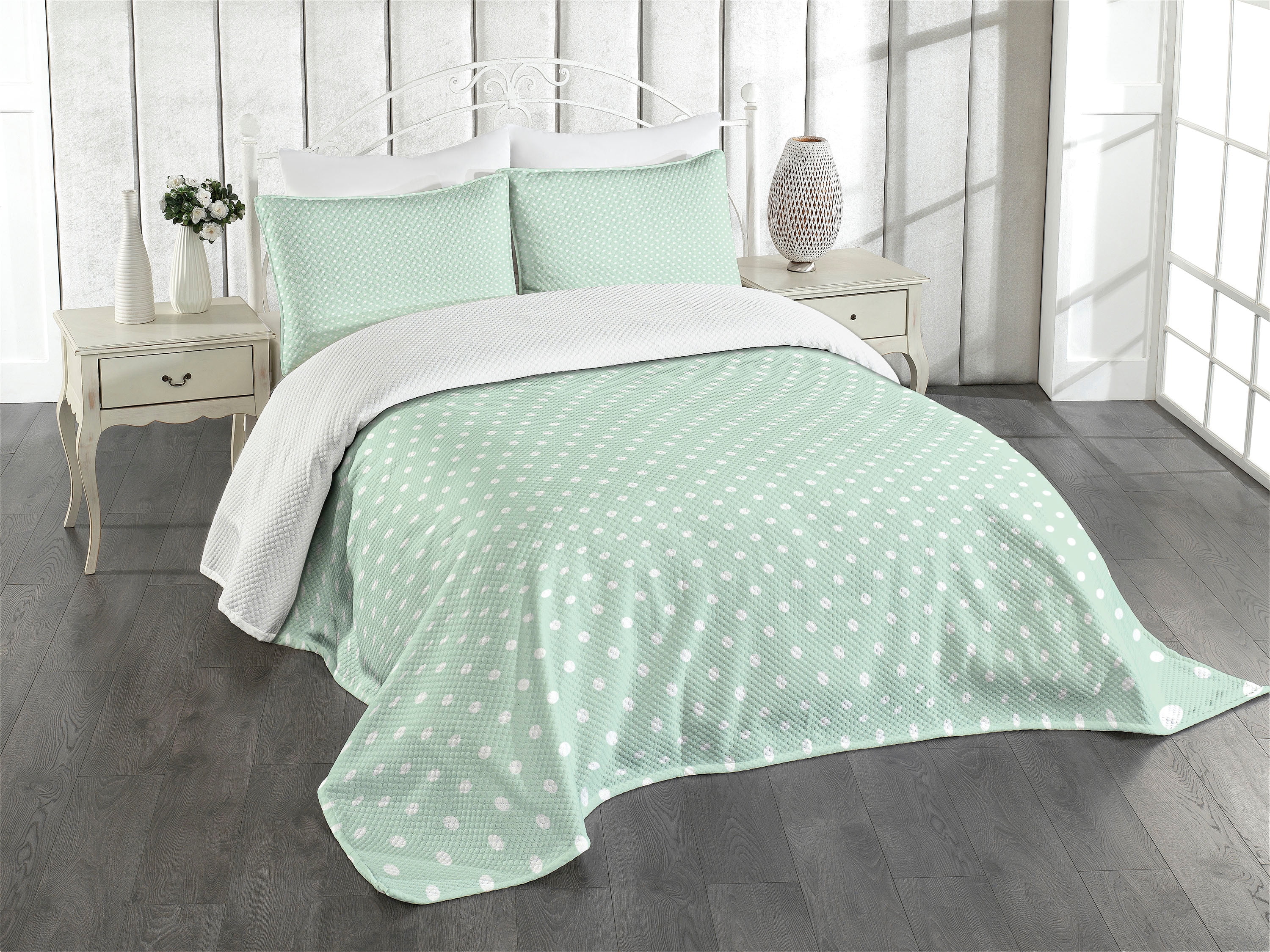 Ambesonne Green Quilted Bedspread Set 3 Pcs, Retro Little Polka Dots ...