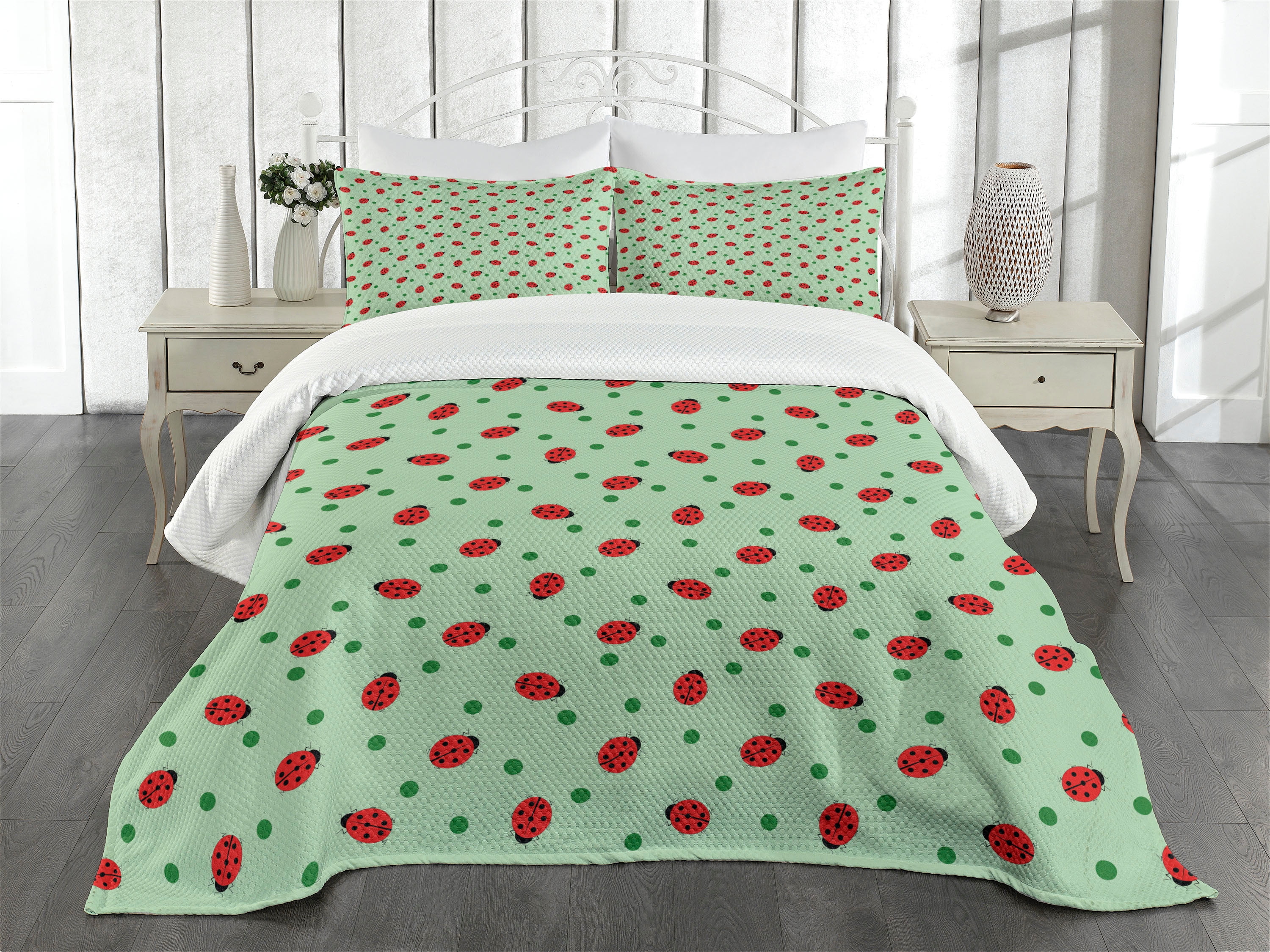 Ambesonne Ladybugs Quilted Bedspread Set 3 Pcs, Polka Dots with Insect ...