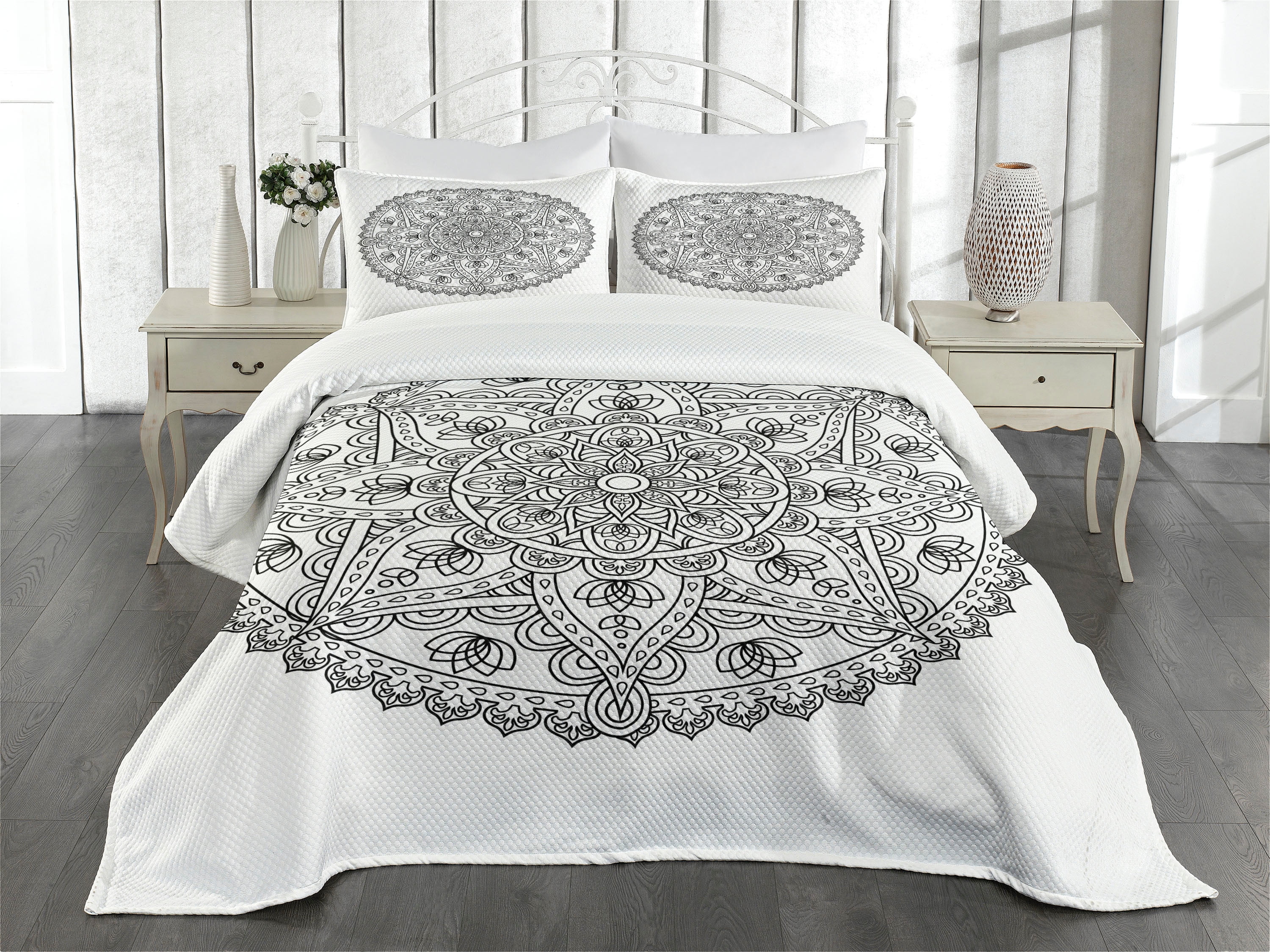 Ambesonne Lotus Quilted Bedspread Set 3 Pcs, Round Boho Motif Design ...
