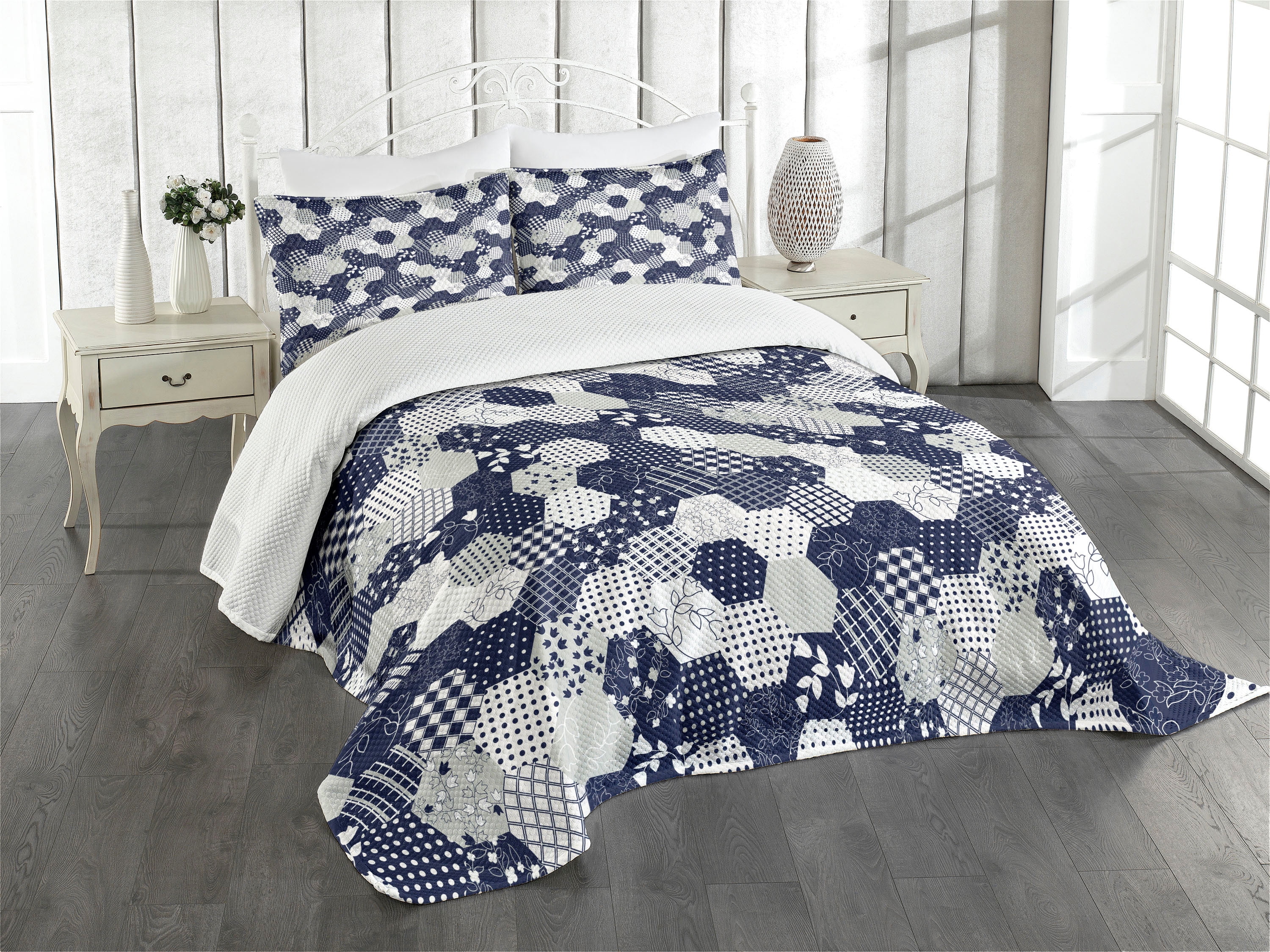 Ambesonne Navy Quilted Bedspread Set 3 Pcs, Patchwork Style Dots Star ...