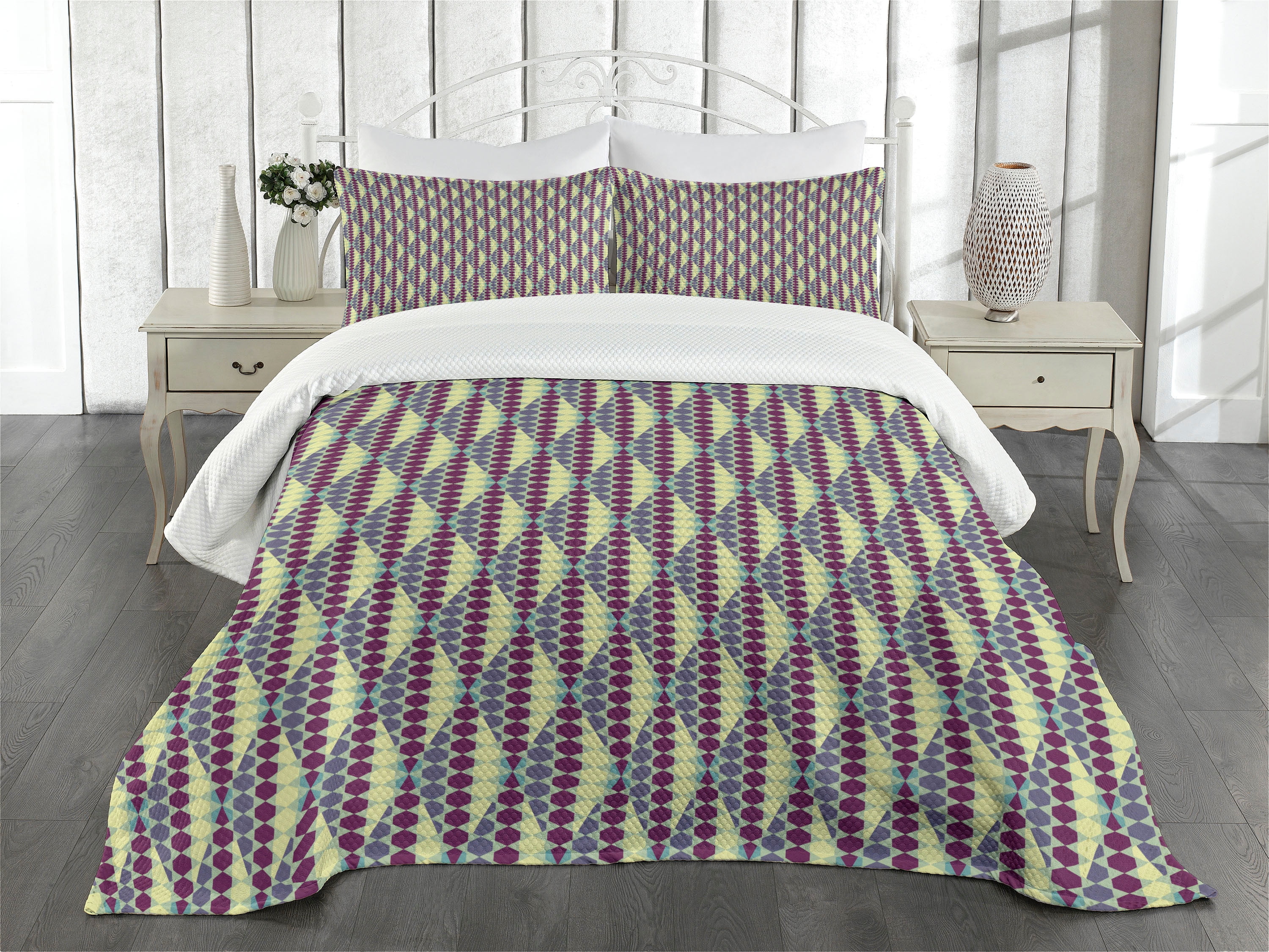 Ambesonne Retro Quilted Bedspread Set 3 Pcs, Hexagon Rhombus Dots Forms ...