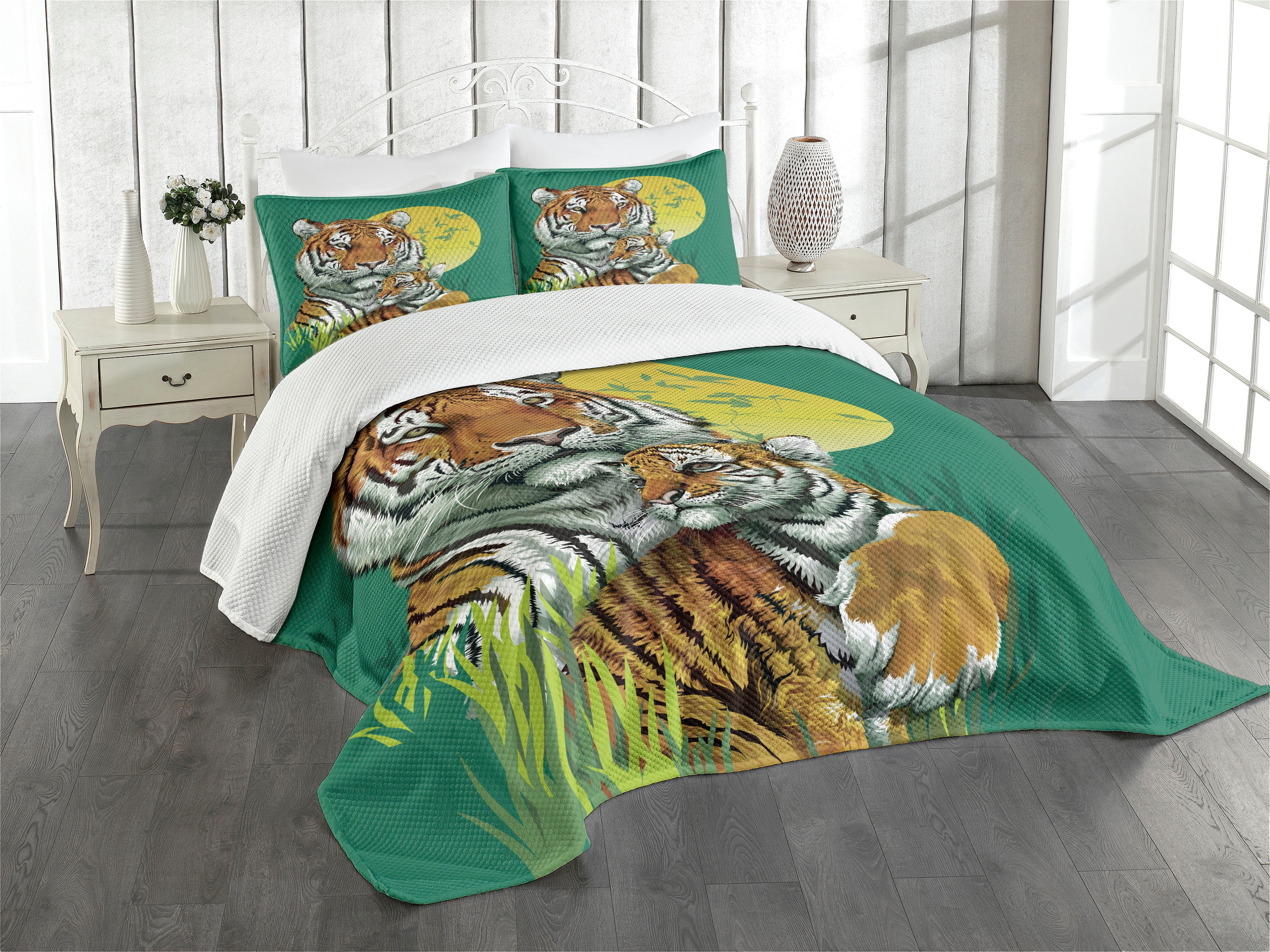Ambesonne Savannah Quilted Bedspread Set 3 Pcs, Tiger Family in Jungle ...