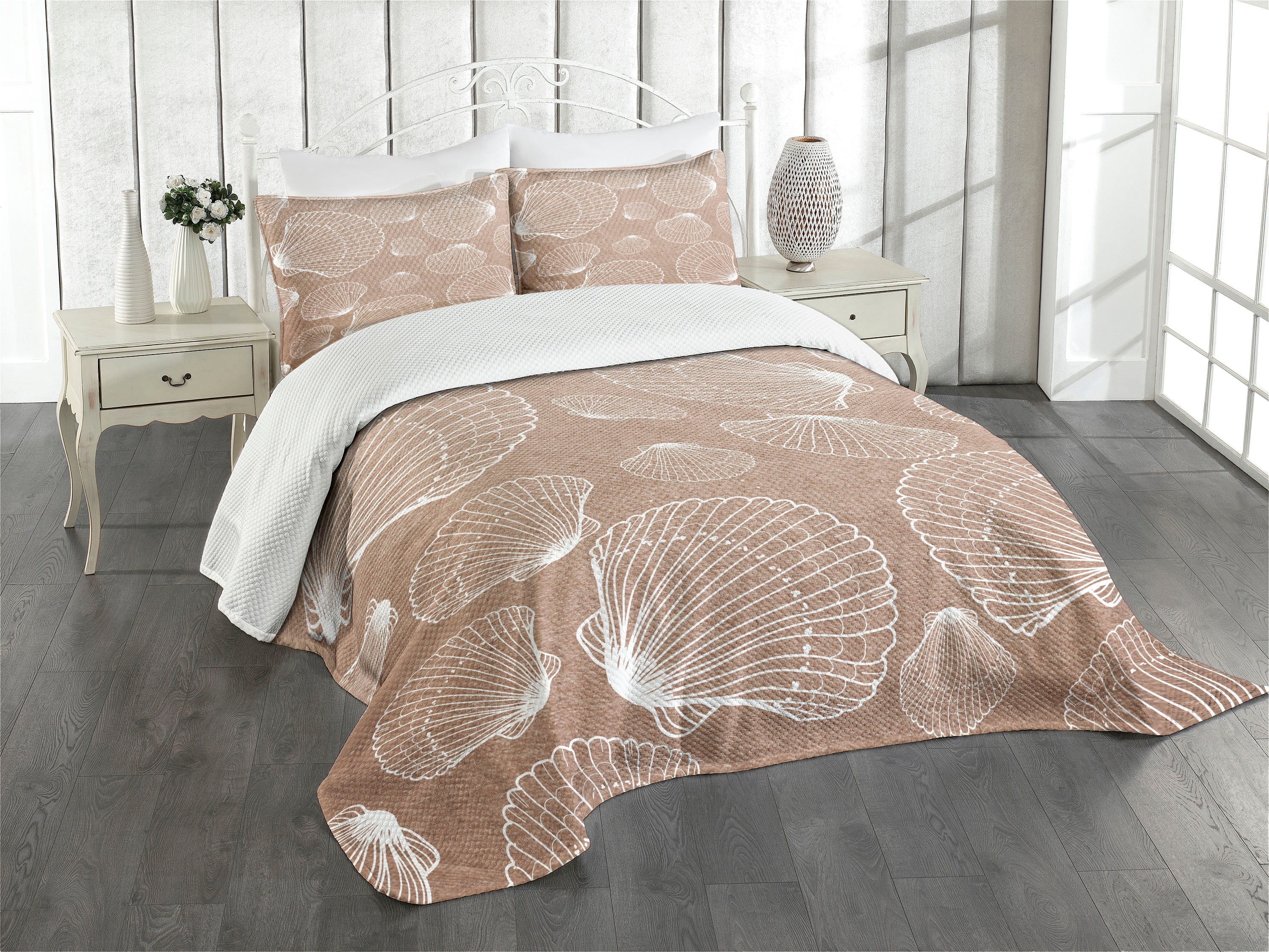 Ambesonne Seashell Quilted Bedspread Set, King Size, Hand Drawn Shells ...