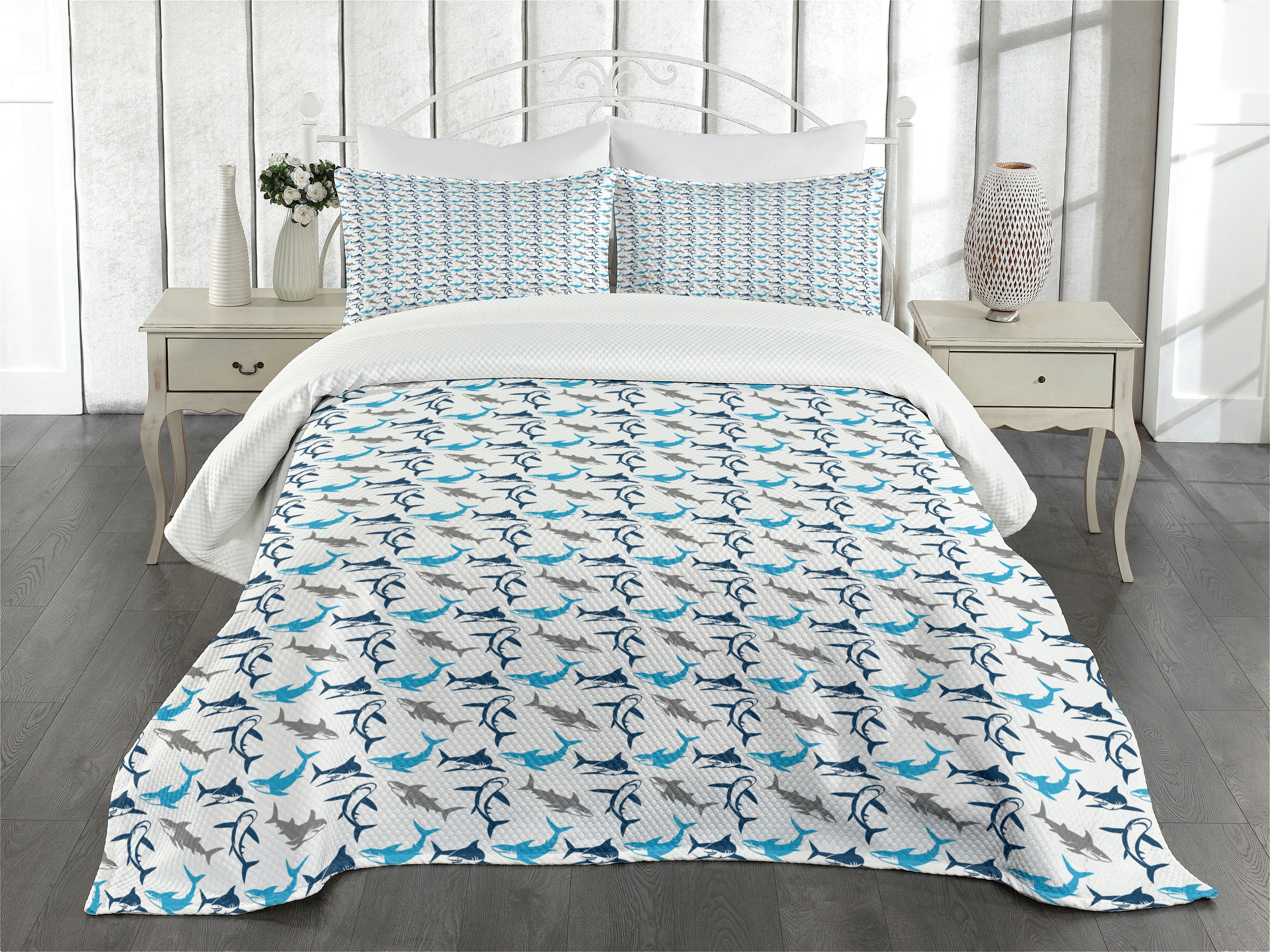 Ambesonne Shark Quilted Bedspread Set 3 Pcs, Dangerous Deep Seas, King ...