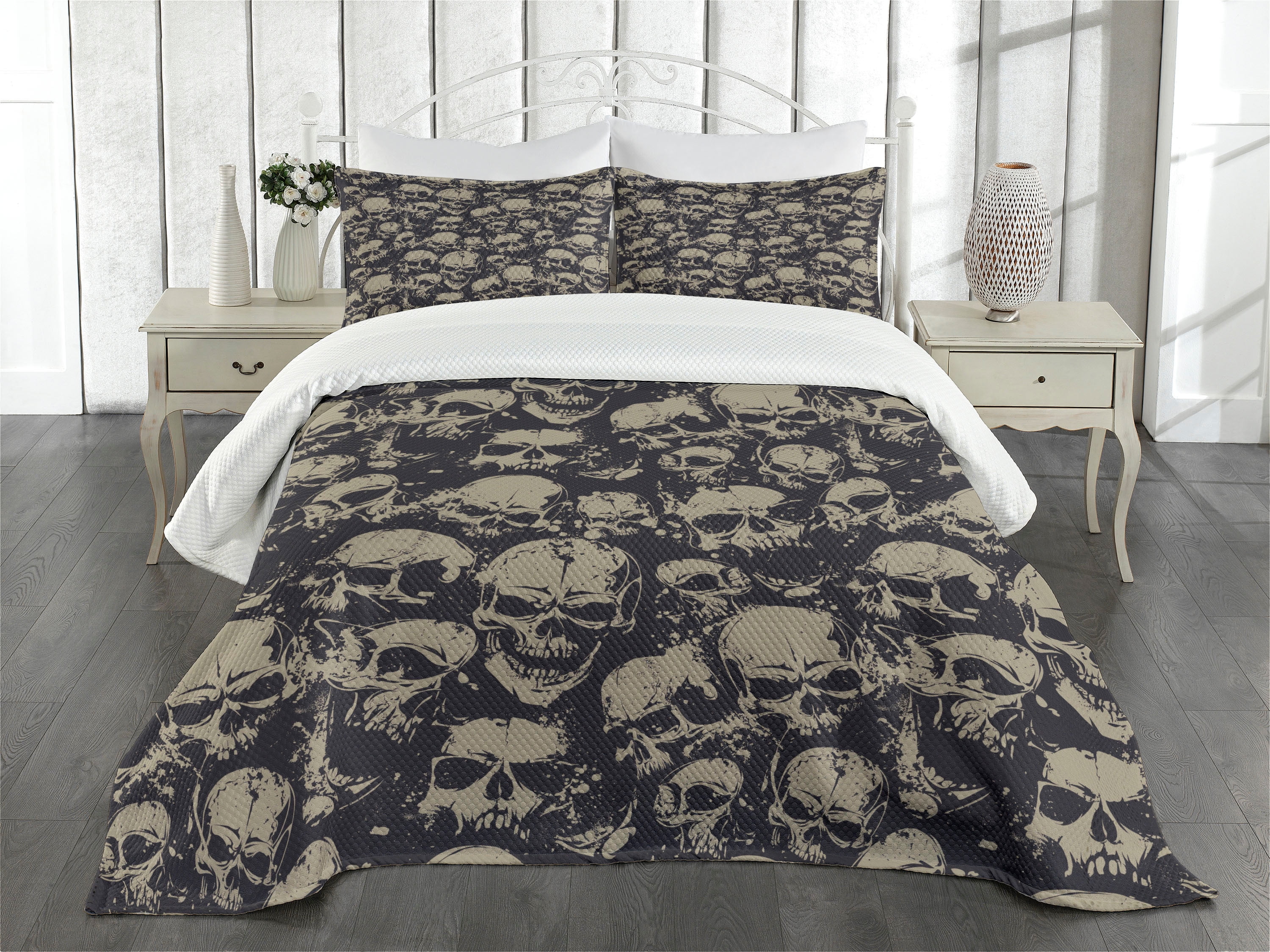 Ambesonne Skull Quilted Bedspread Set 3 Pcs, Grunge Scary Evil, Queen ...
