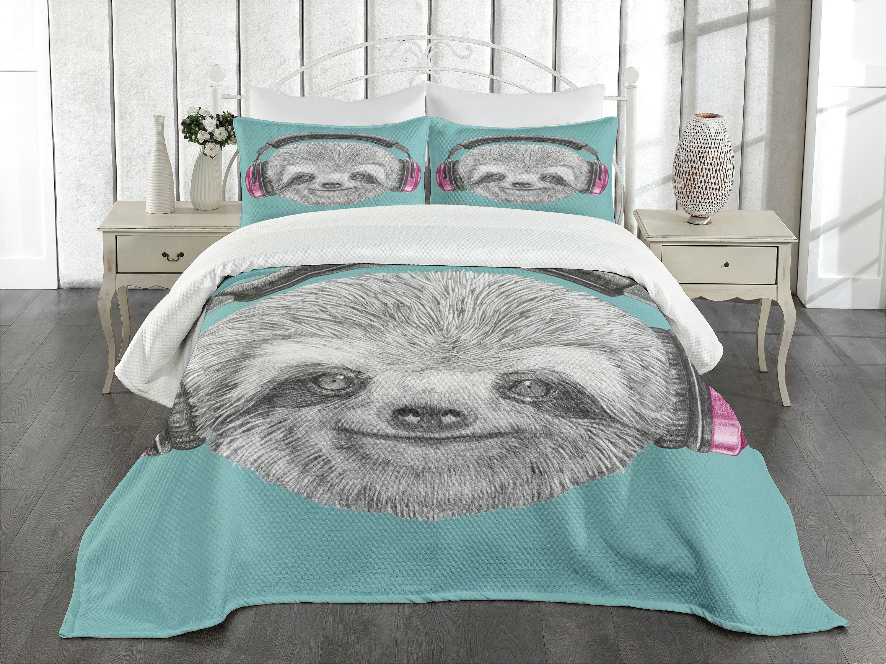 Ambesonne Sloth Quilted Bedspread Set 3 Pcs, DJ Sloth Headphones, Queen ...