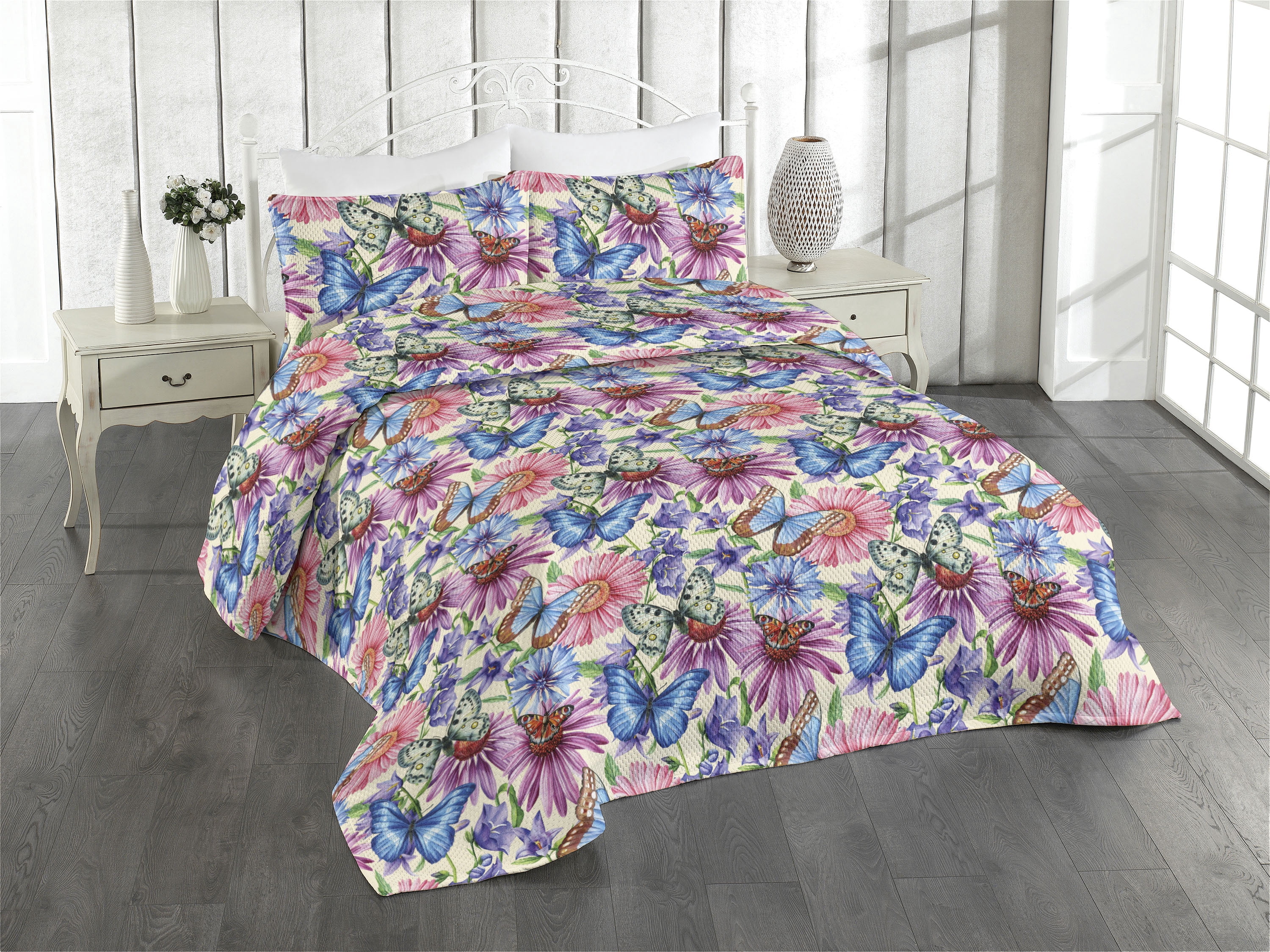 Ambesonne Spring Floral Quilted Bedspread Set 3 Pcs, Cottagecore Bloom ...