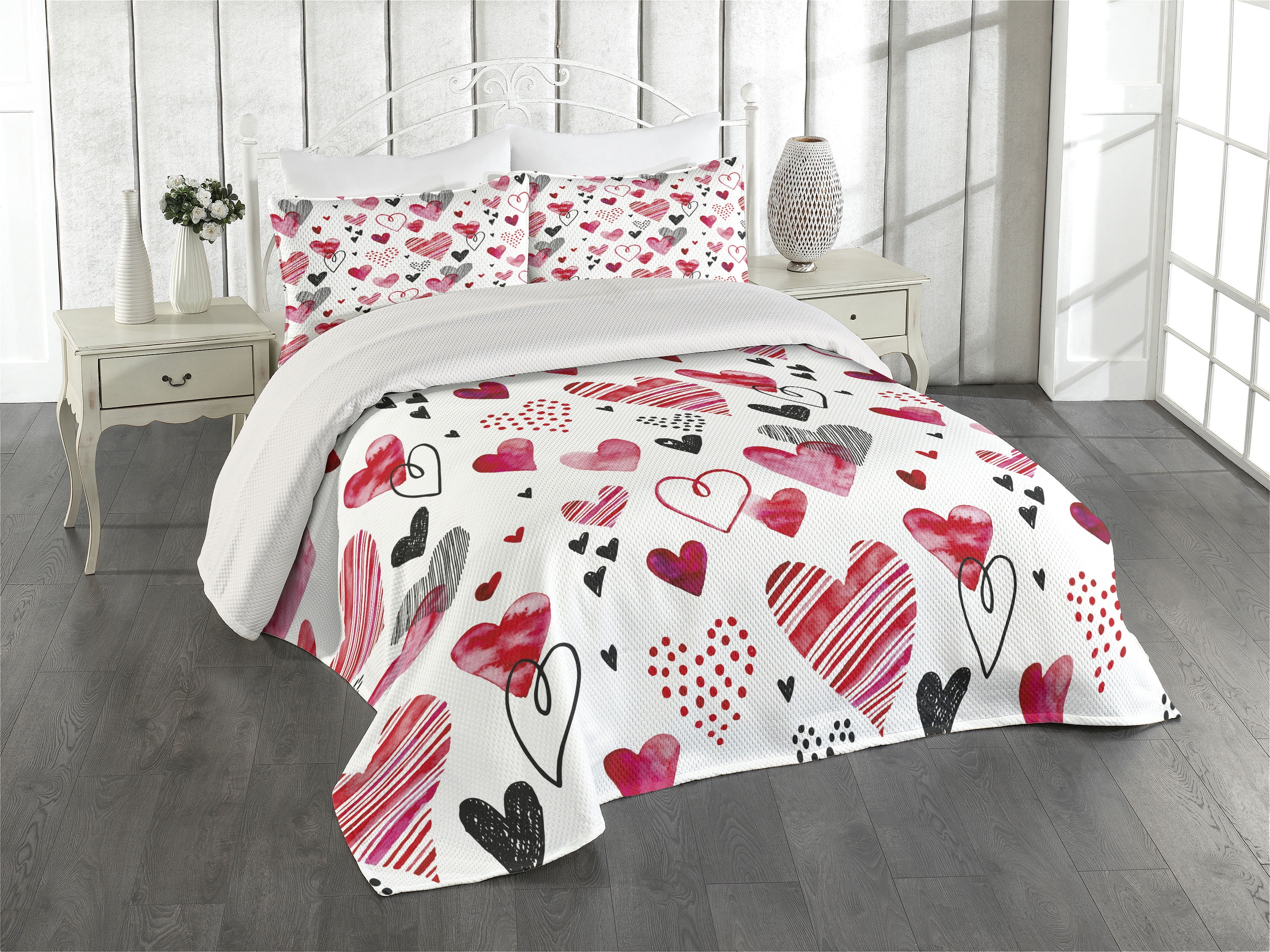 Ambesonne Valentine Quilted Coverlet 3 Pcs, Various Heart Shapes, Queen ...