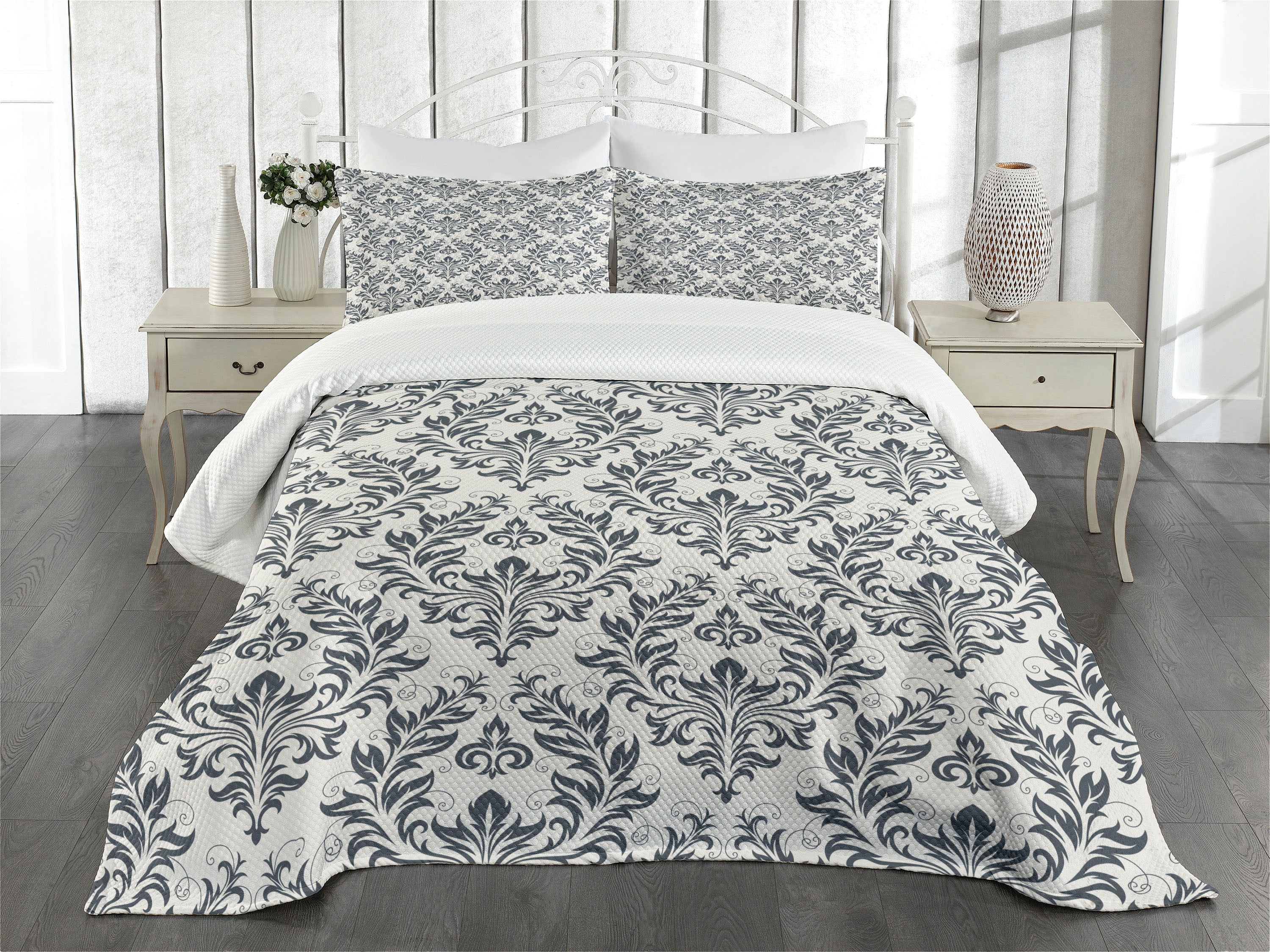 Ambesonne Victorian Quilted Bedspread Set 3 Pcs, Floral Ornate Damask ...