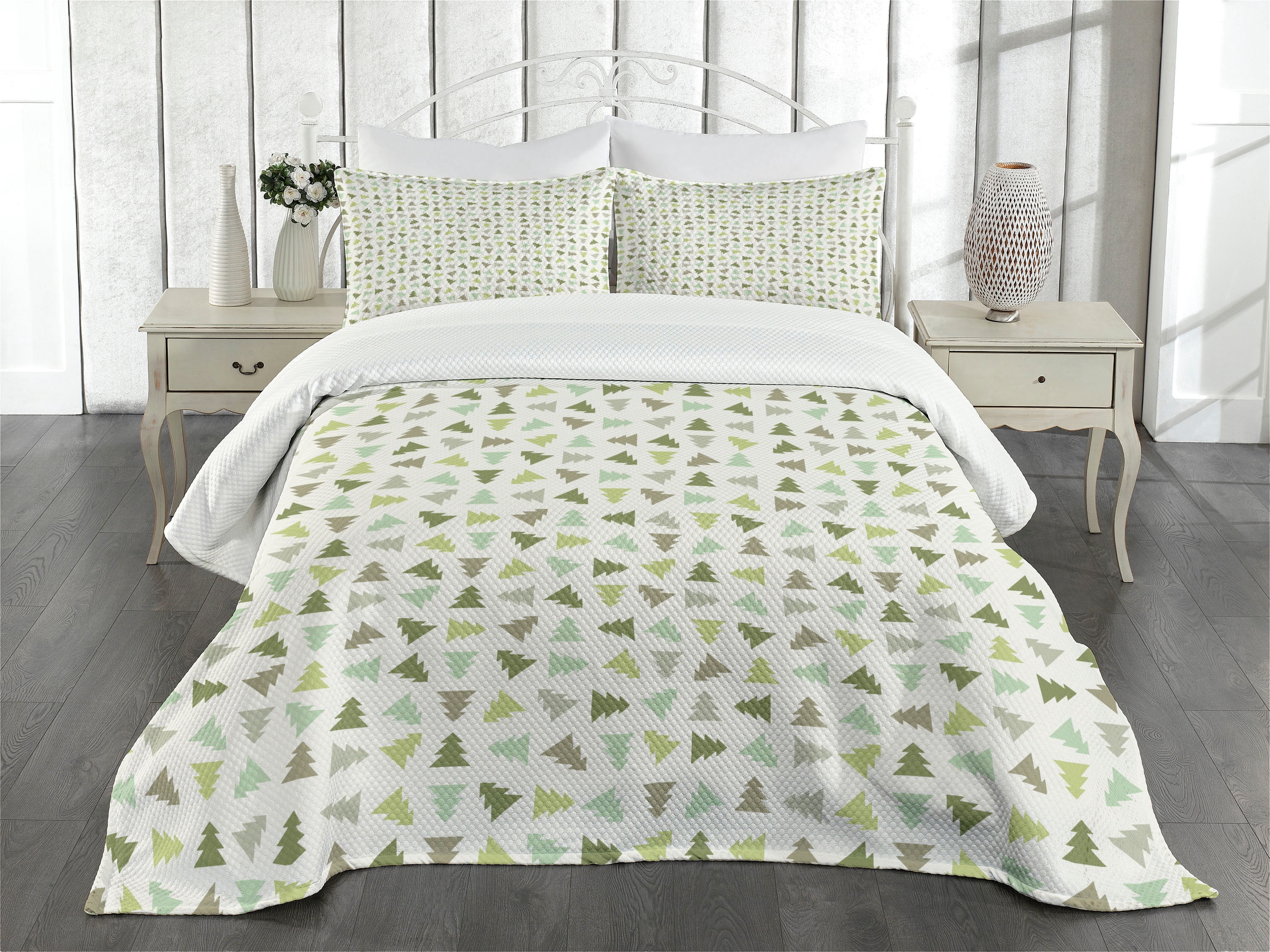 Ambesonne Winter Quilted Bedspread Set 3 Pcs, Pine Tree Retro, Queen ...
