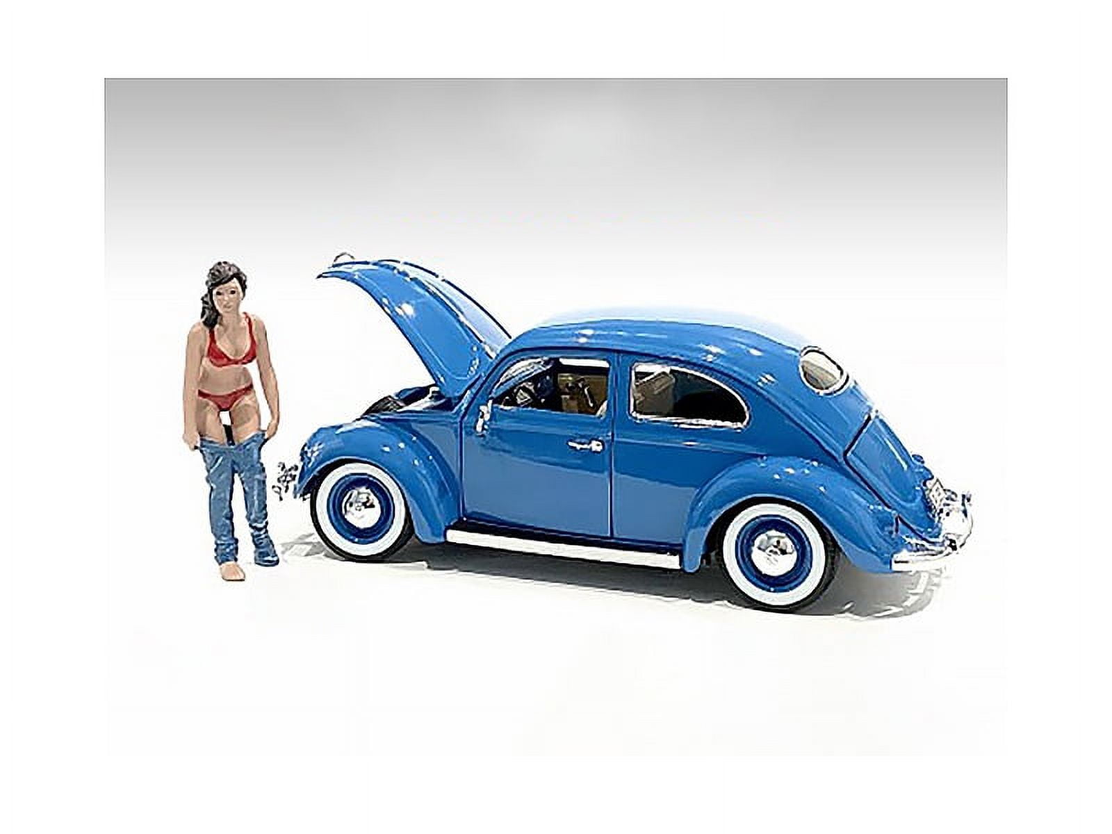 Beach Girl Gina Figurine for 1/24 Scale Models by American Diorama ...