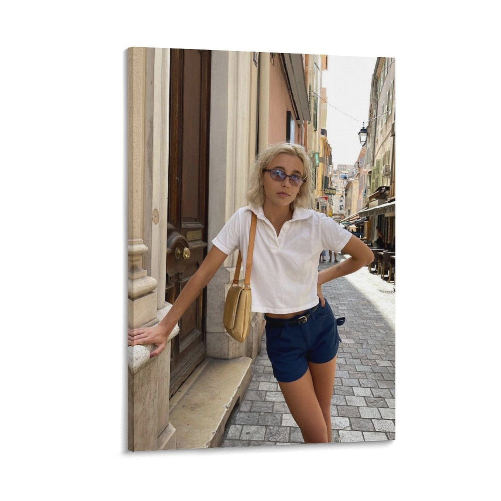 American Internet Celebrities Emma Chamberlain Poster Artworks Picture ...
