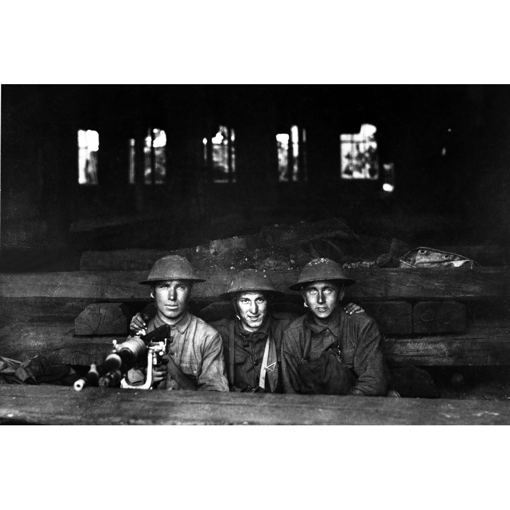 American Machine Gun Set Up In Railroad Shop. Ninth Machine Gun ...