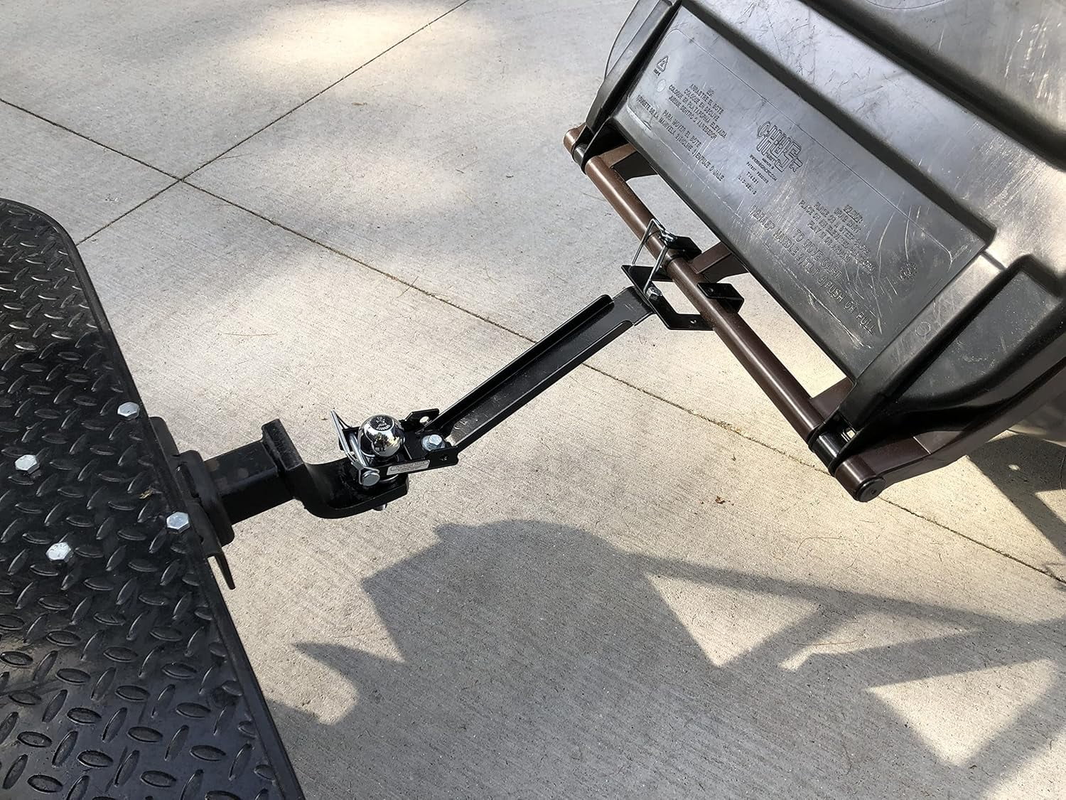 American-Made Garbage Commander UBL Single Can Ball or Bolt Mounted ...